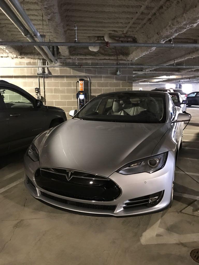 The Offices at 3 Crossings | Pittsburgh, PA | EV Station