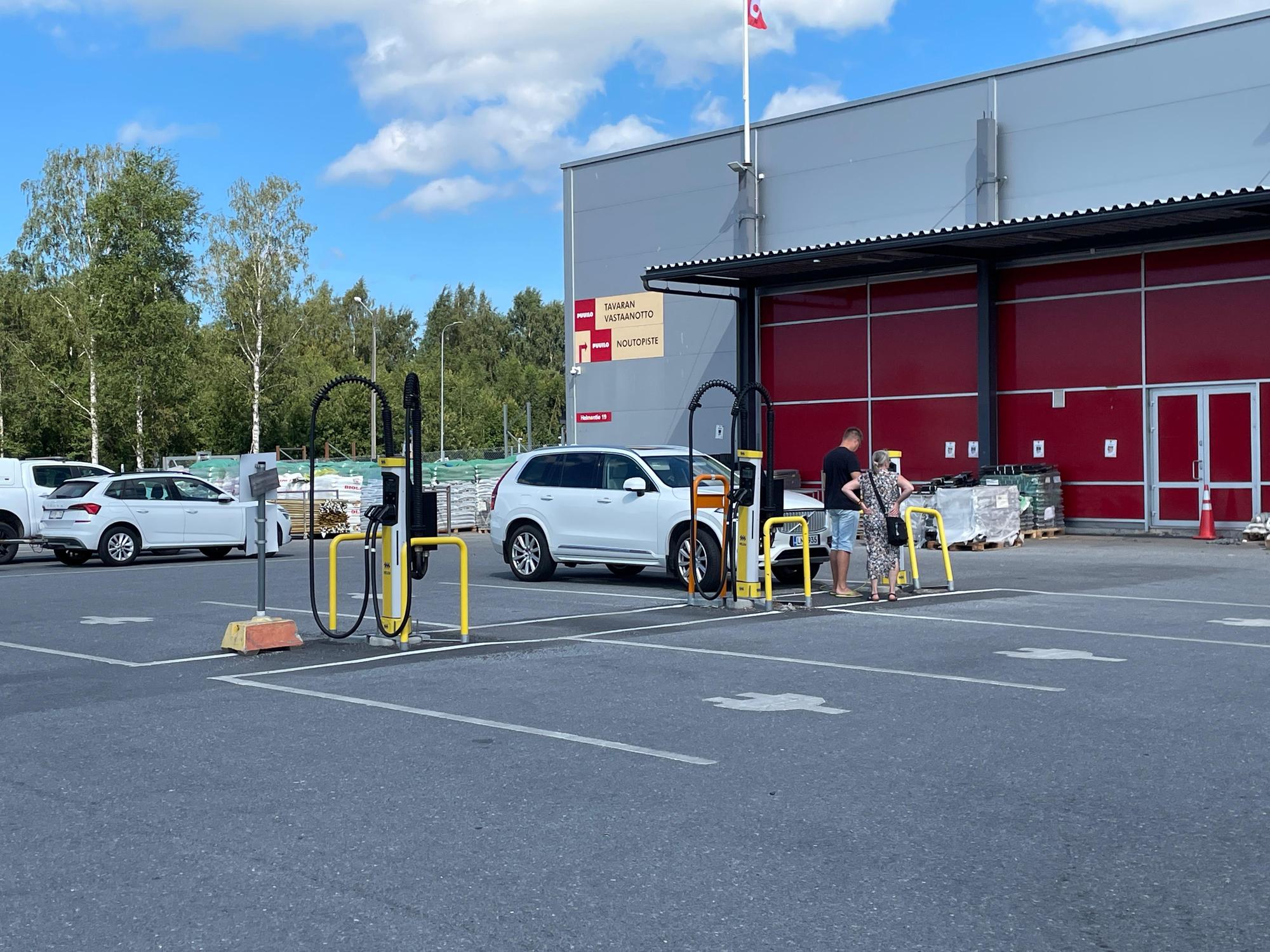 Puuilo Oy, Helen | Pori, Satakunta | EV Station