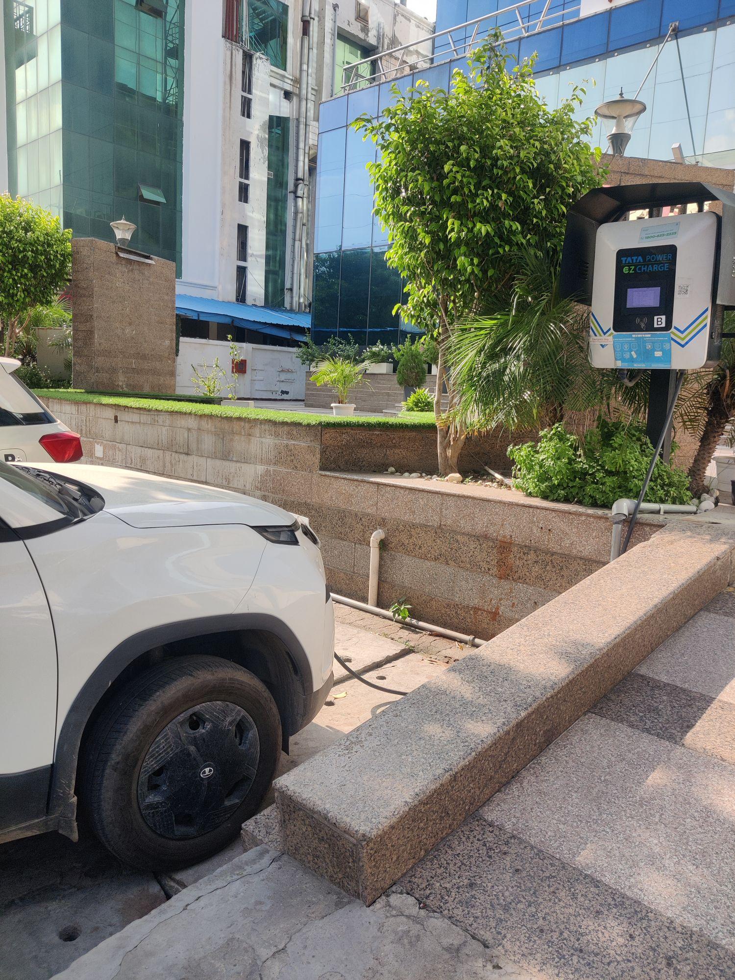 Hyphen Business Hotel Sec 62 Tata Power | Noida, Uttar Pradesh | EV Station