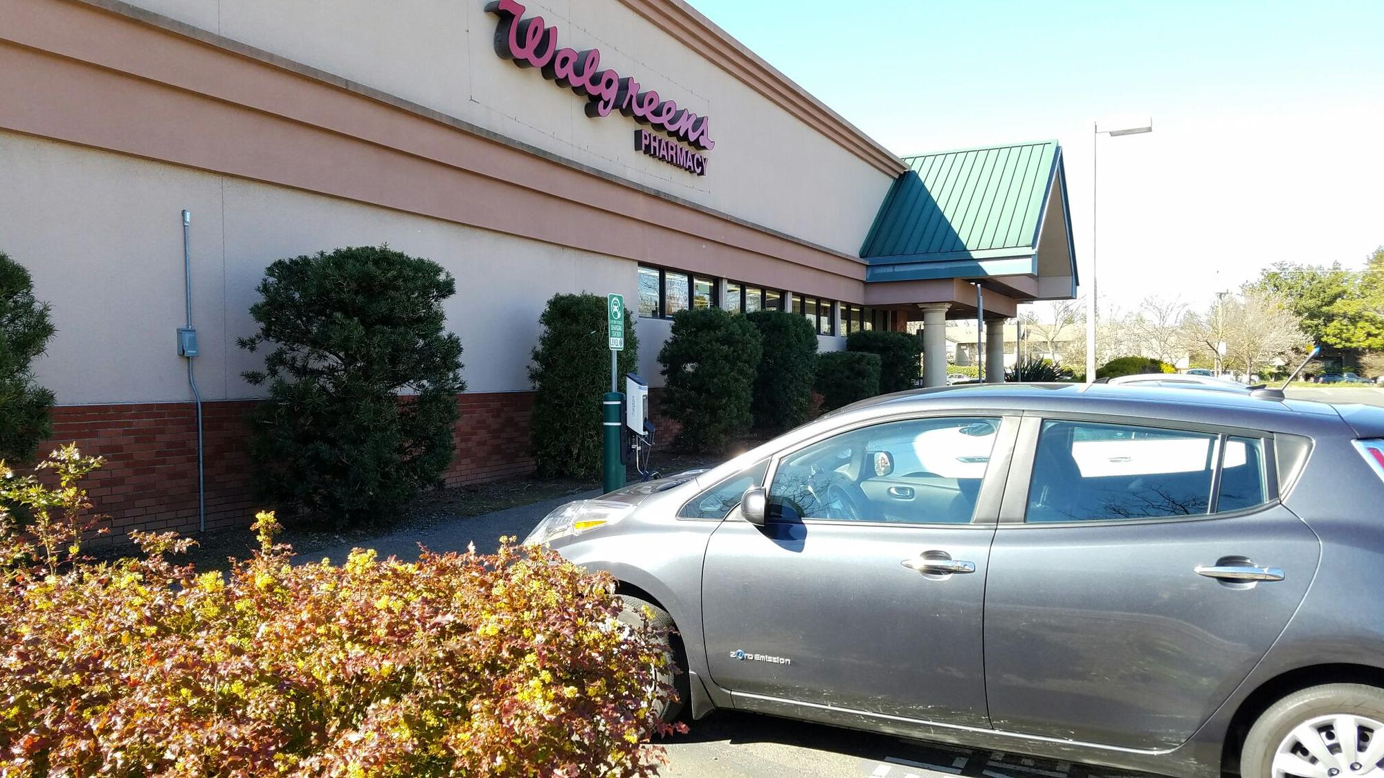 Walgreens | Santa Rosa, CA | EV Station