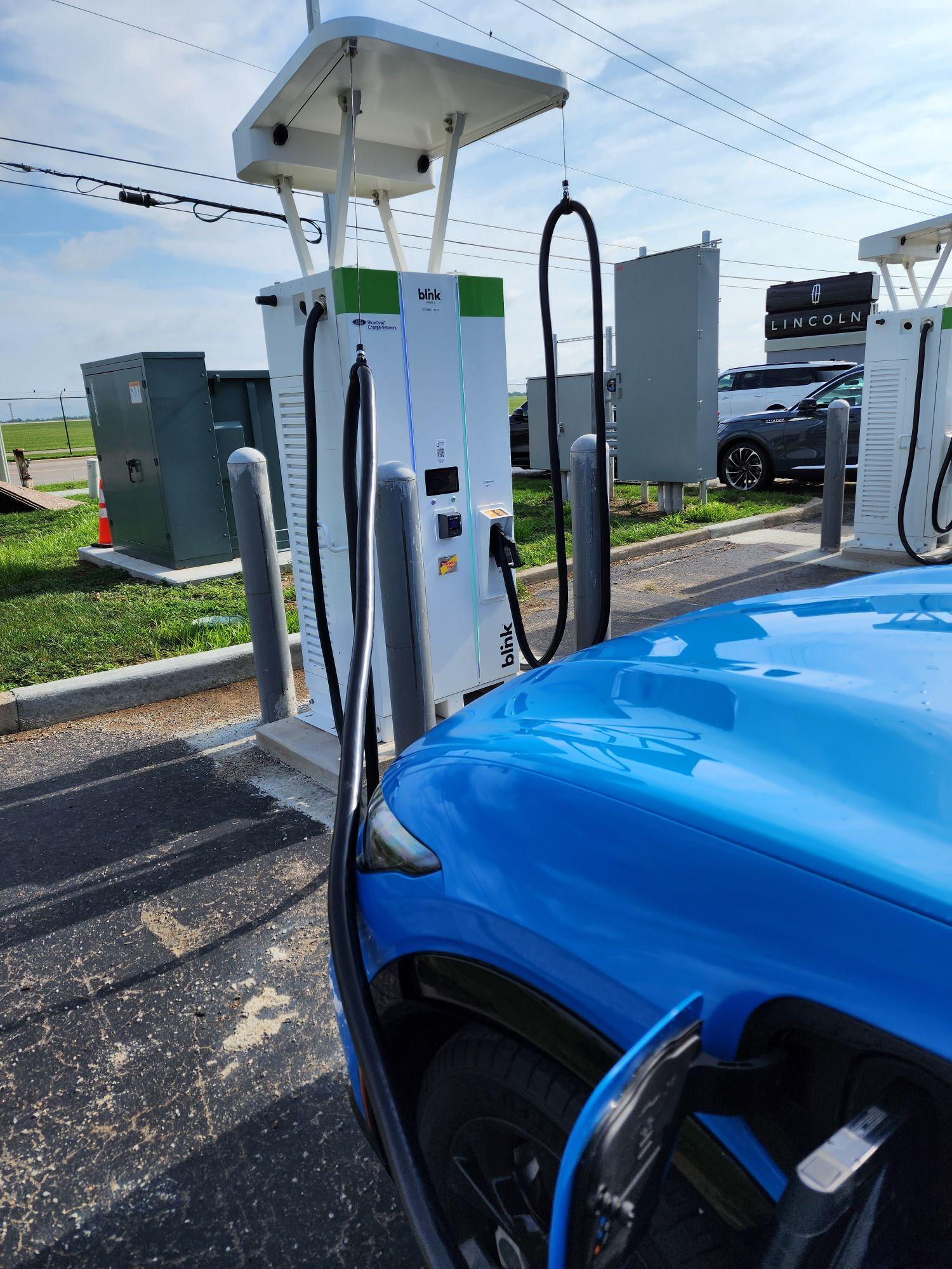 Beau Townsend Ford - Outer Lot | Vandalia, OH | EV Station