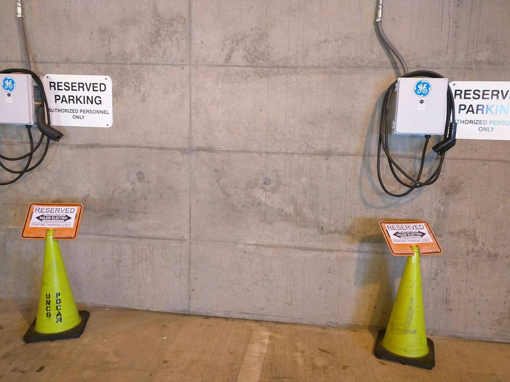 UNCG - Oakland Parking Deck | Greensboro, NC | EV Station