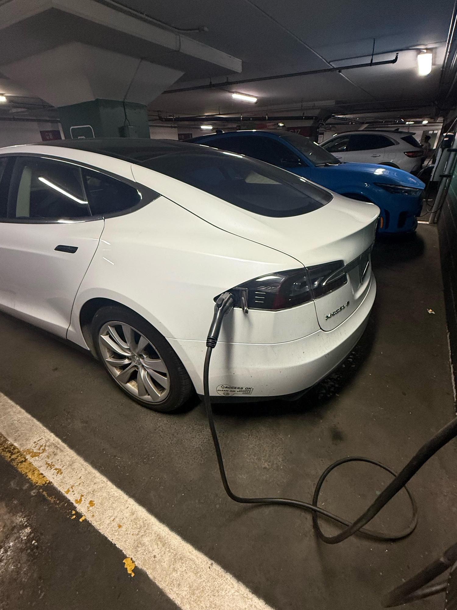 Precise Parklink | Toronto, ON | EV Station