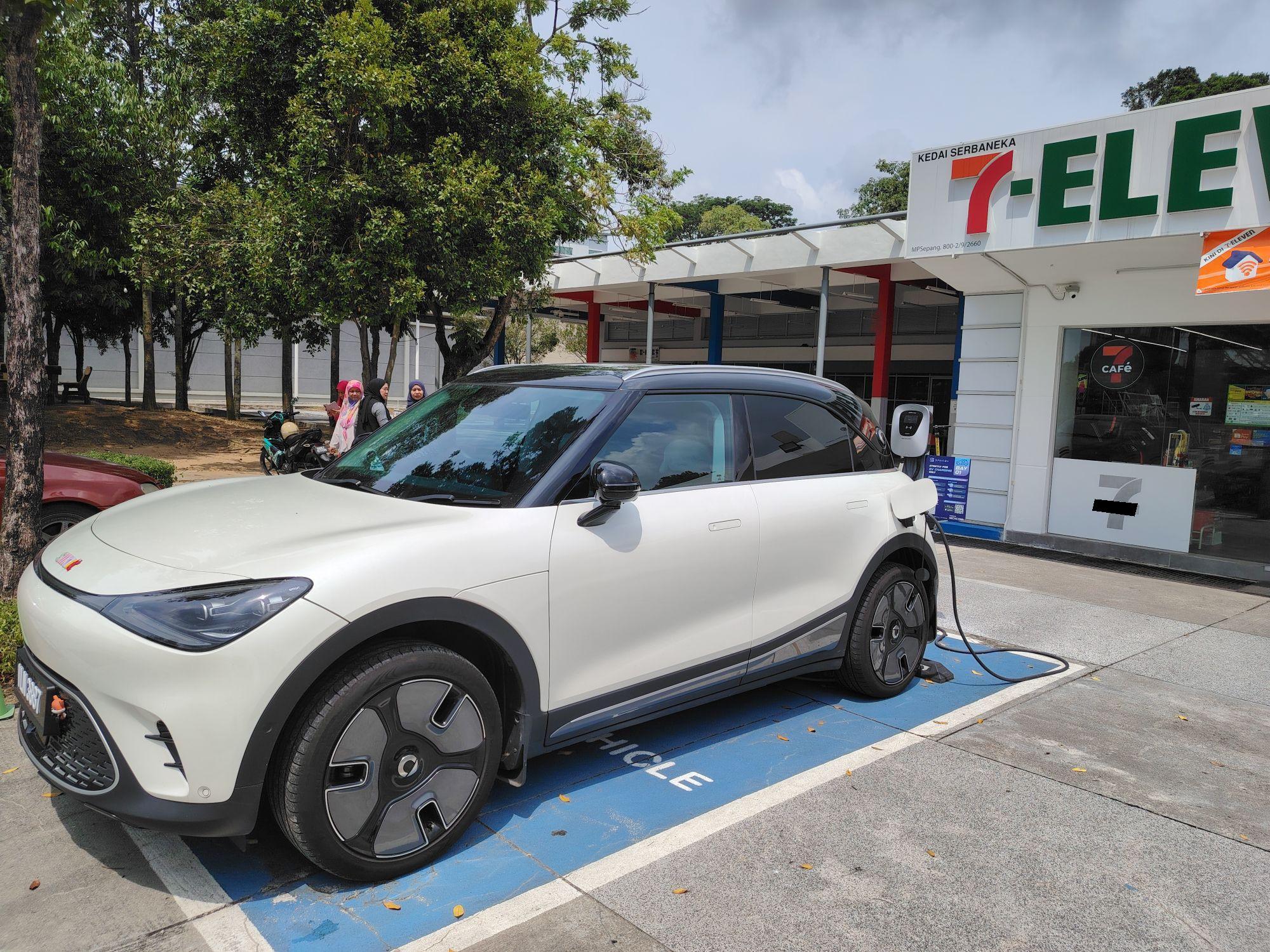 MMU Starbees (22kW AC) | Cyberjaya, Selangor | EV Station