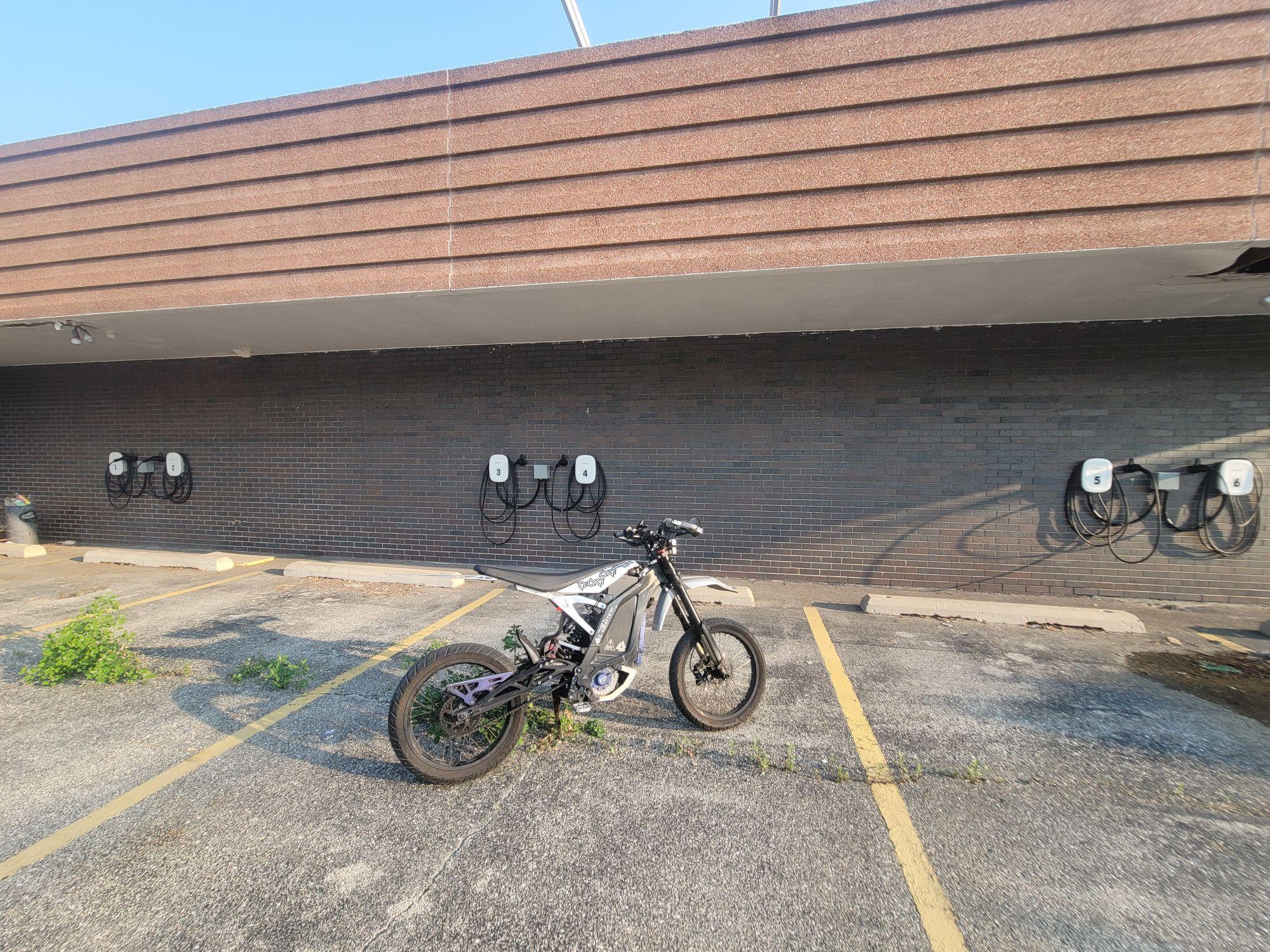 The Packaging House | Chicago, IL | EV Station