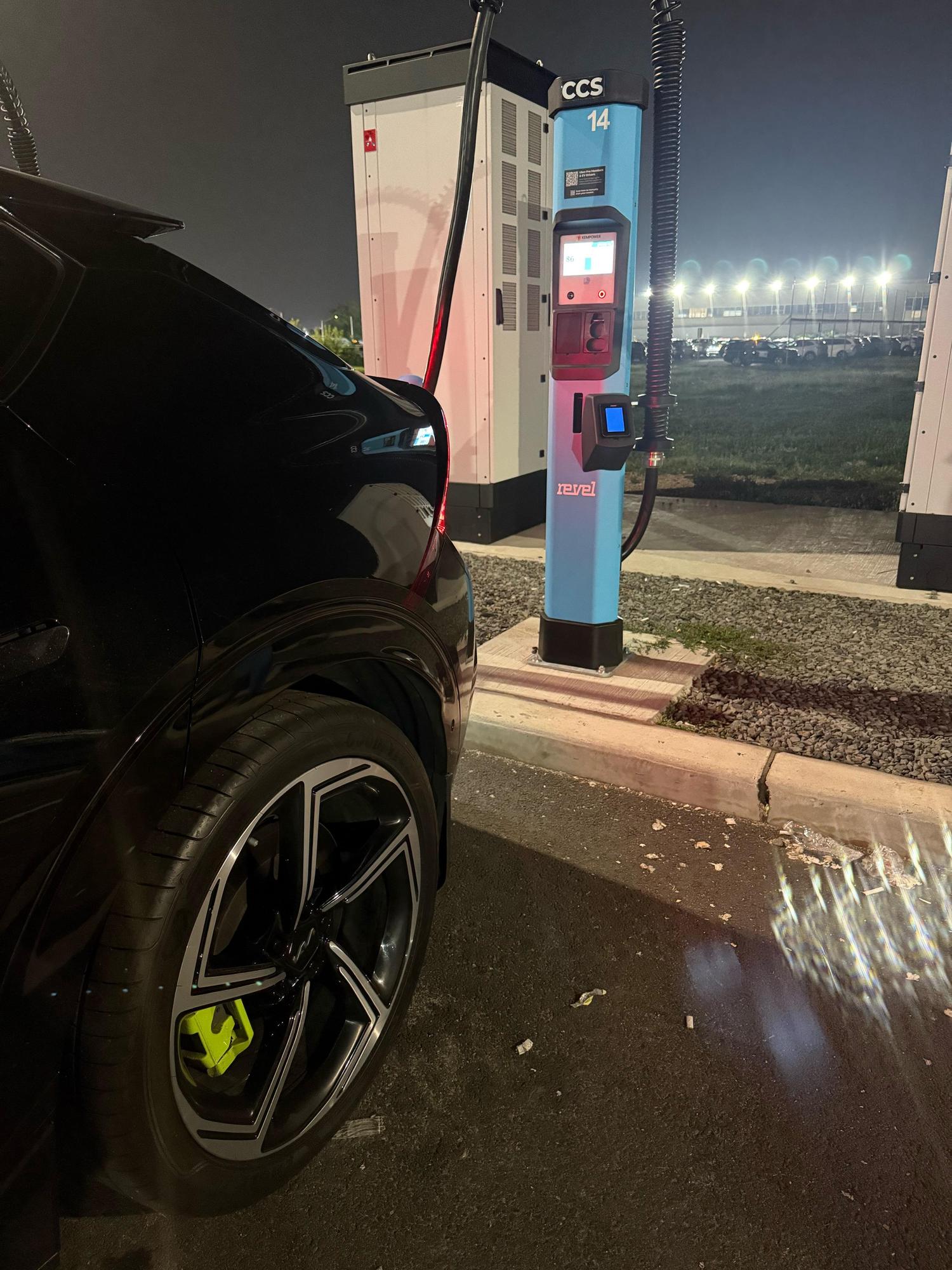 JFK Airport - Cell Phone Lot West (2) | New York, NY | EV Station