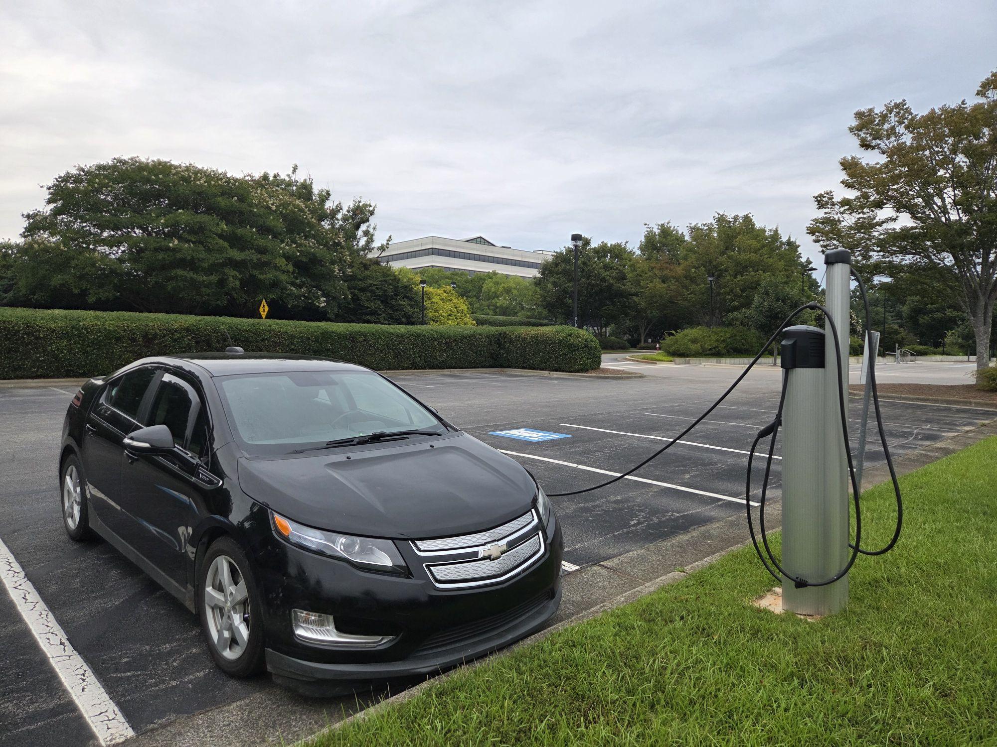 SAS Building I & J | Cary, NC | EV Station