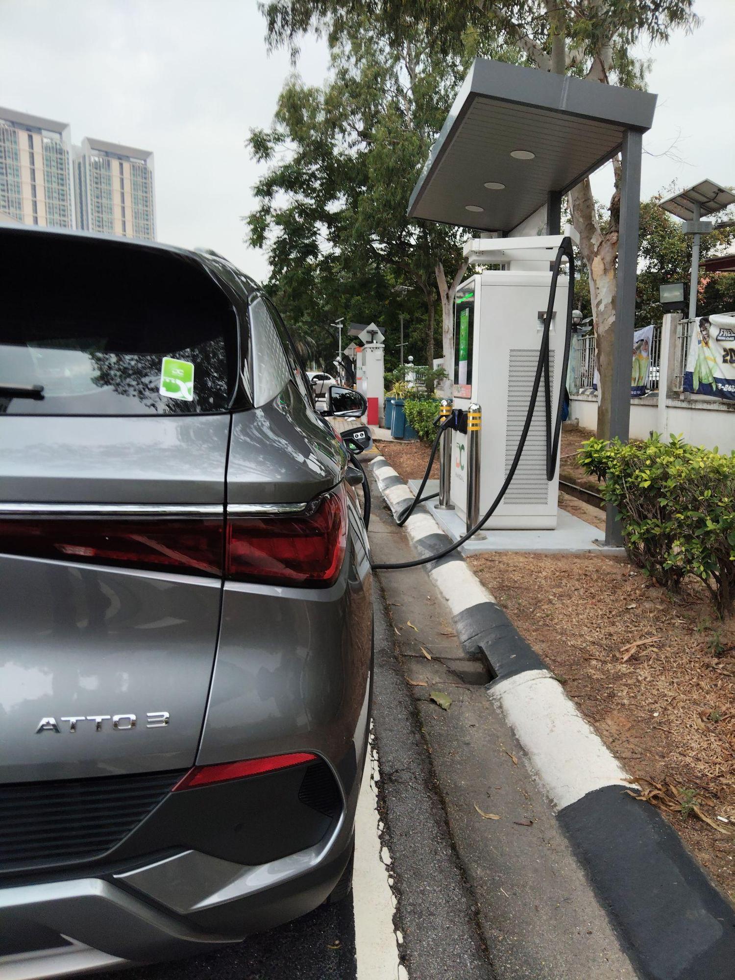 Menara MATRADE West Wing by DC Handal [2 x 200 kW | 4 DCs] | Kuala ...