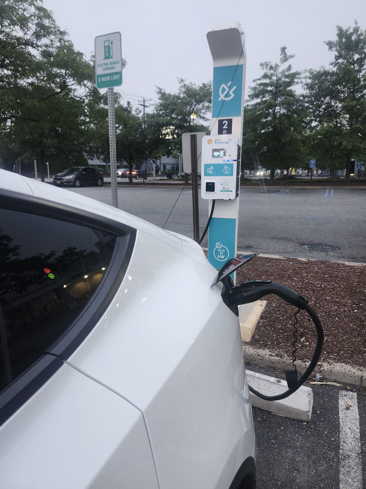 Stop & Shop | Franklin Square, NY | EV Station