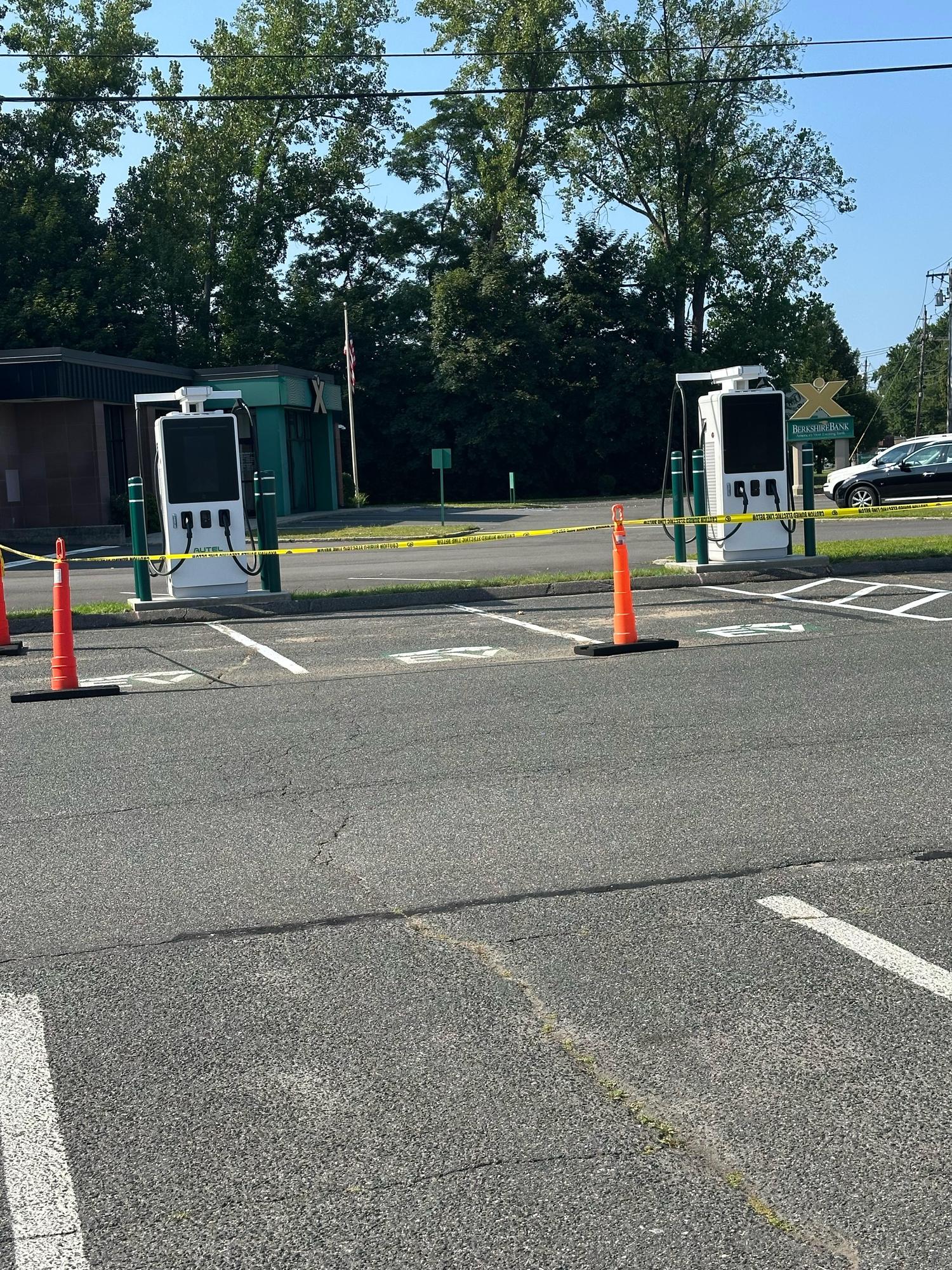Dunbar Shopping Center (1) | East Longmeadow, MA | EV Station