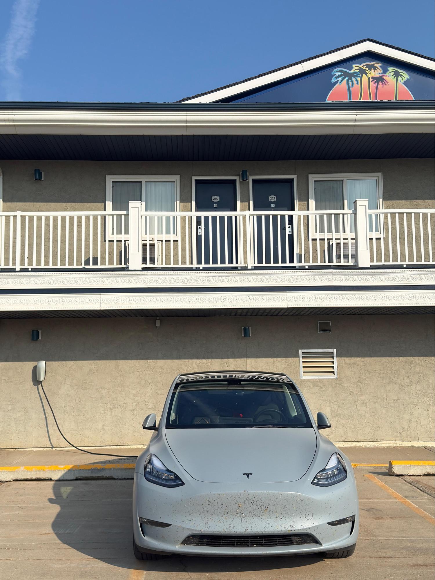Best Western Plus Mirage Hotel & Resort | High Level, AB | EV Station