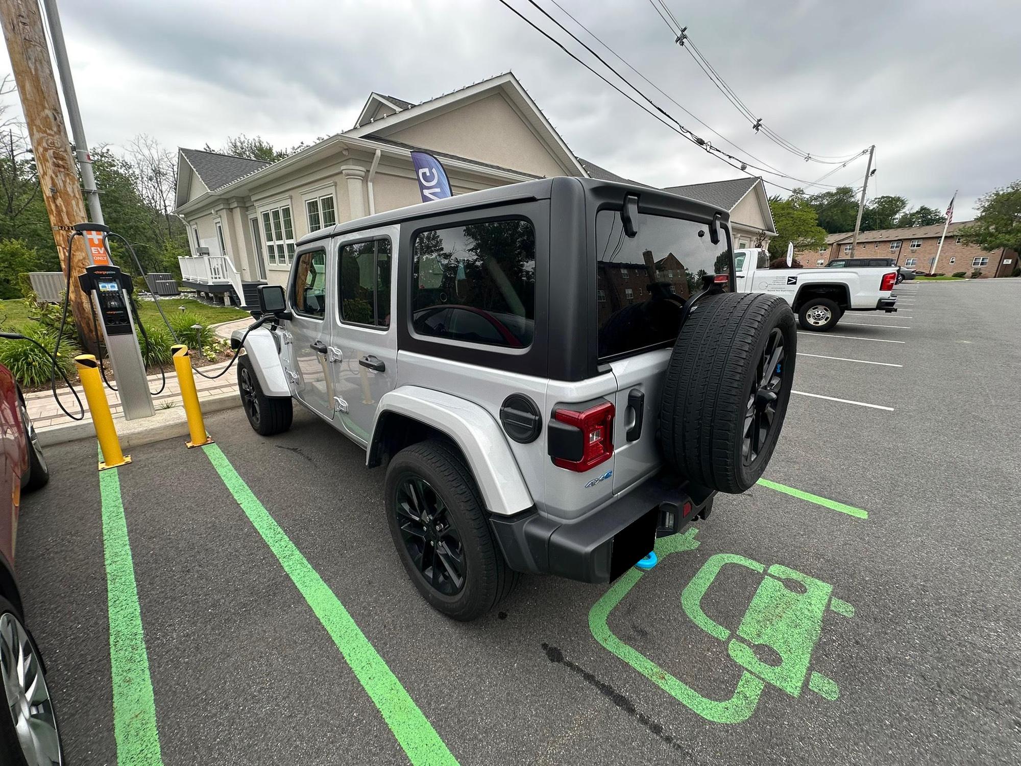 Gateways at Randolph | Randolph, NJ | EV Station