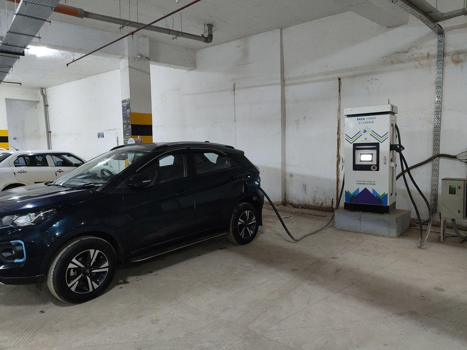 Shreya Stellar Mall(60kw) | Hubballi, KA | EV Station