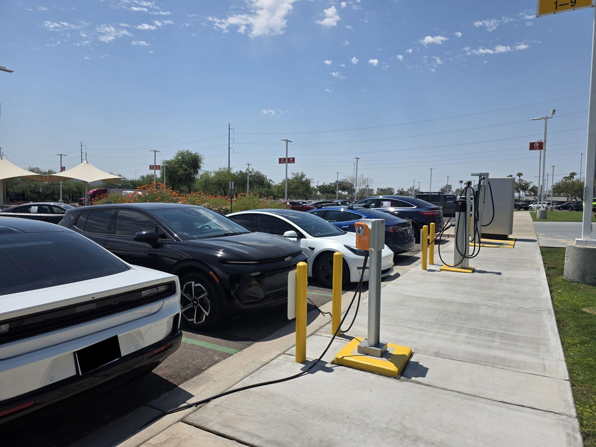 AutoNation CDJR N Phoenix | Phoenix, AZ | EV Station