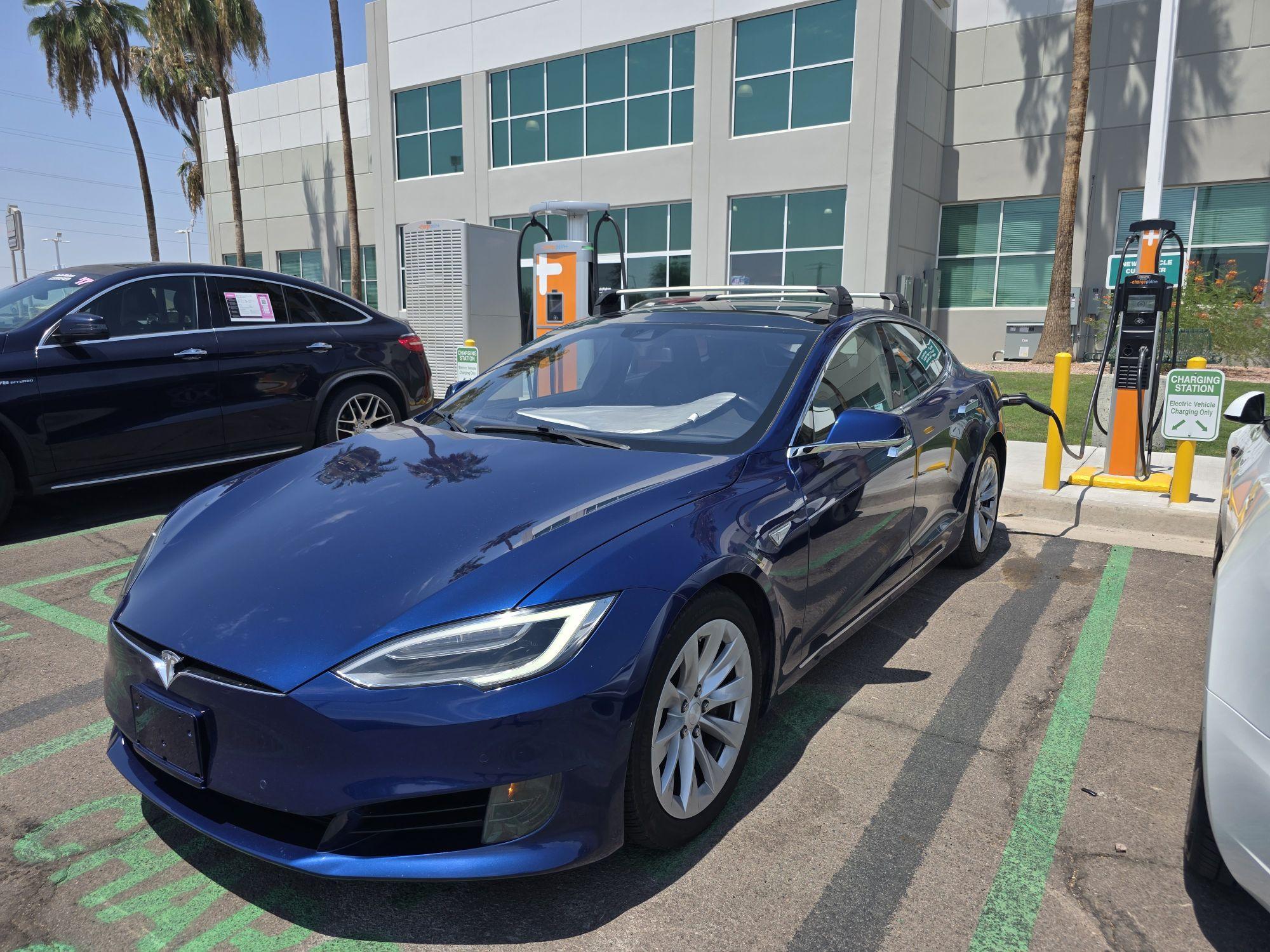AutoNation CDJR N Phoenix | Phoenix, AZ | EV Station