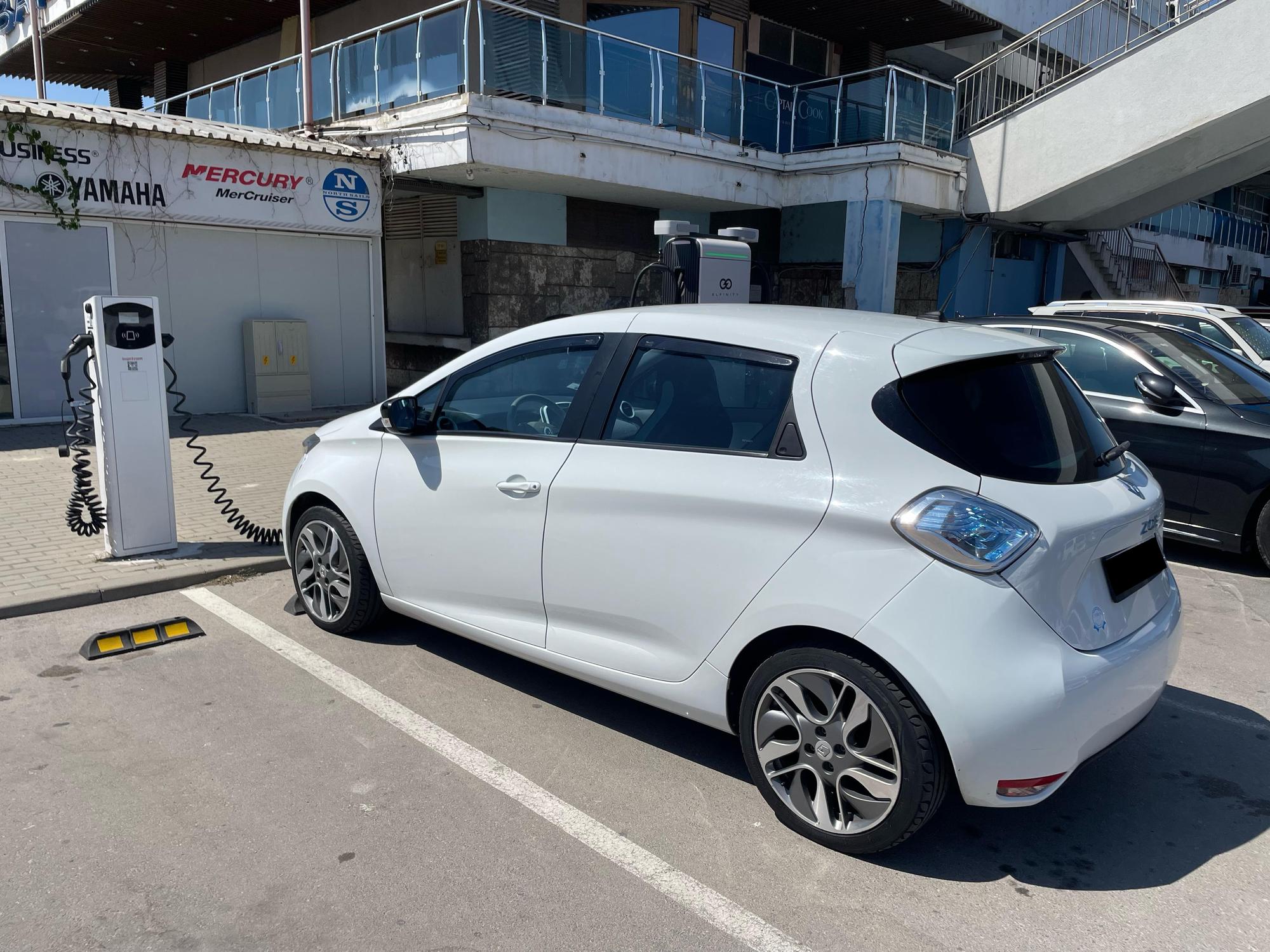 150kW DC Varna port - Morska gara, Captain Cook by Elfinity | Varna ...
