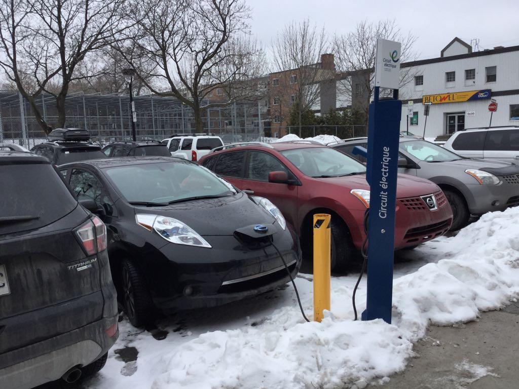 Aréna Howie Morenz | Montréal, QC | EV Station