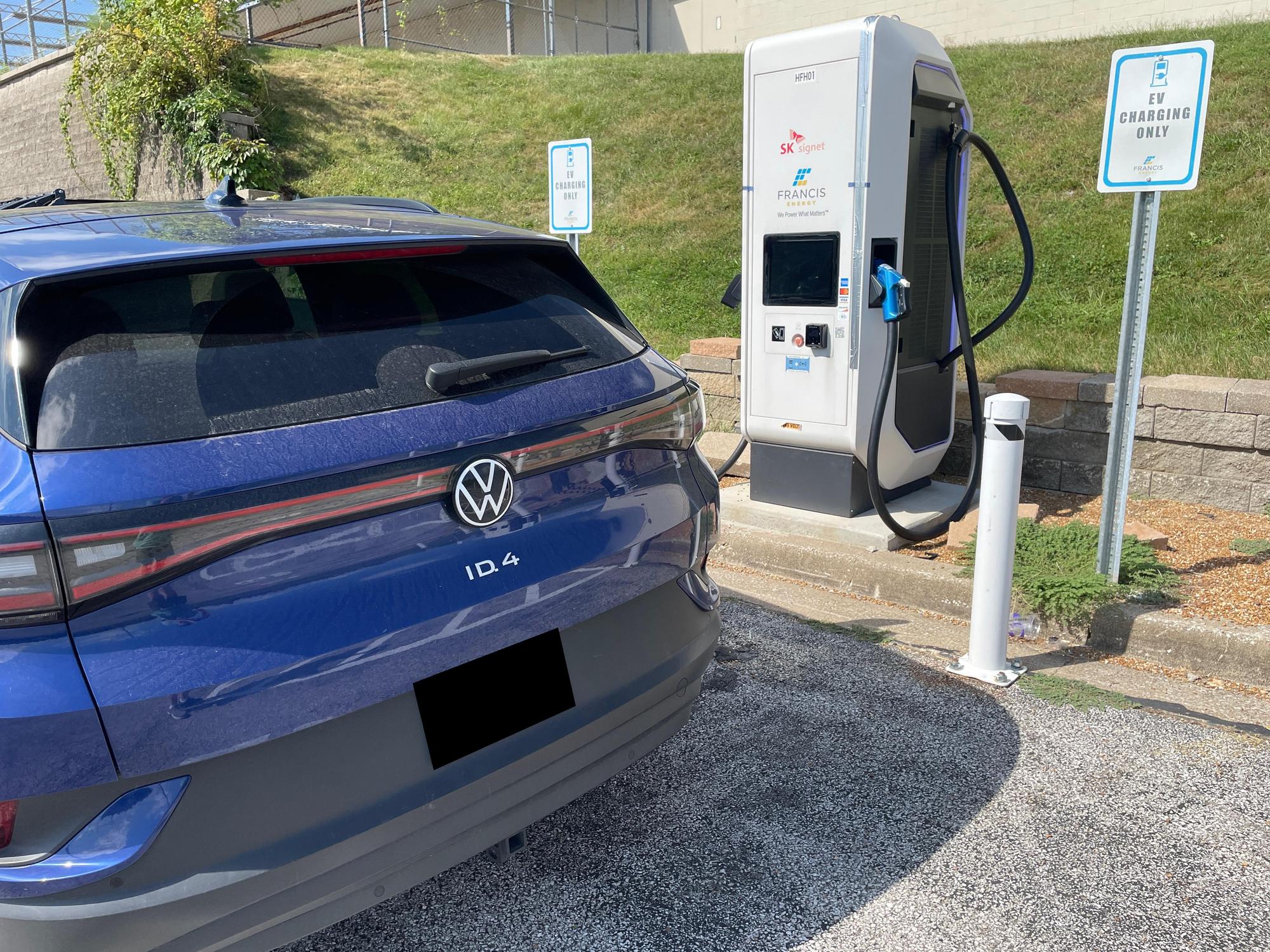Junge Ford North Liberty | North Liberty, IA | EV Station