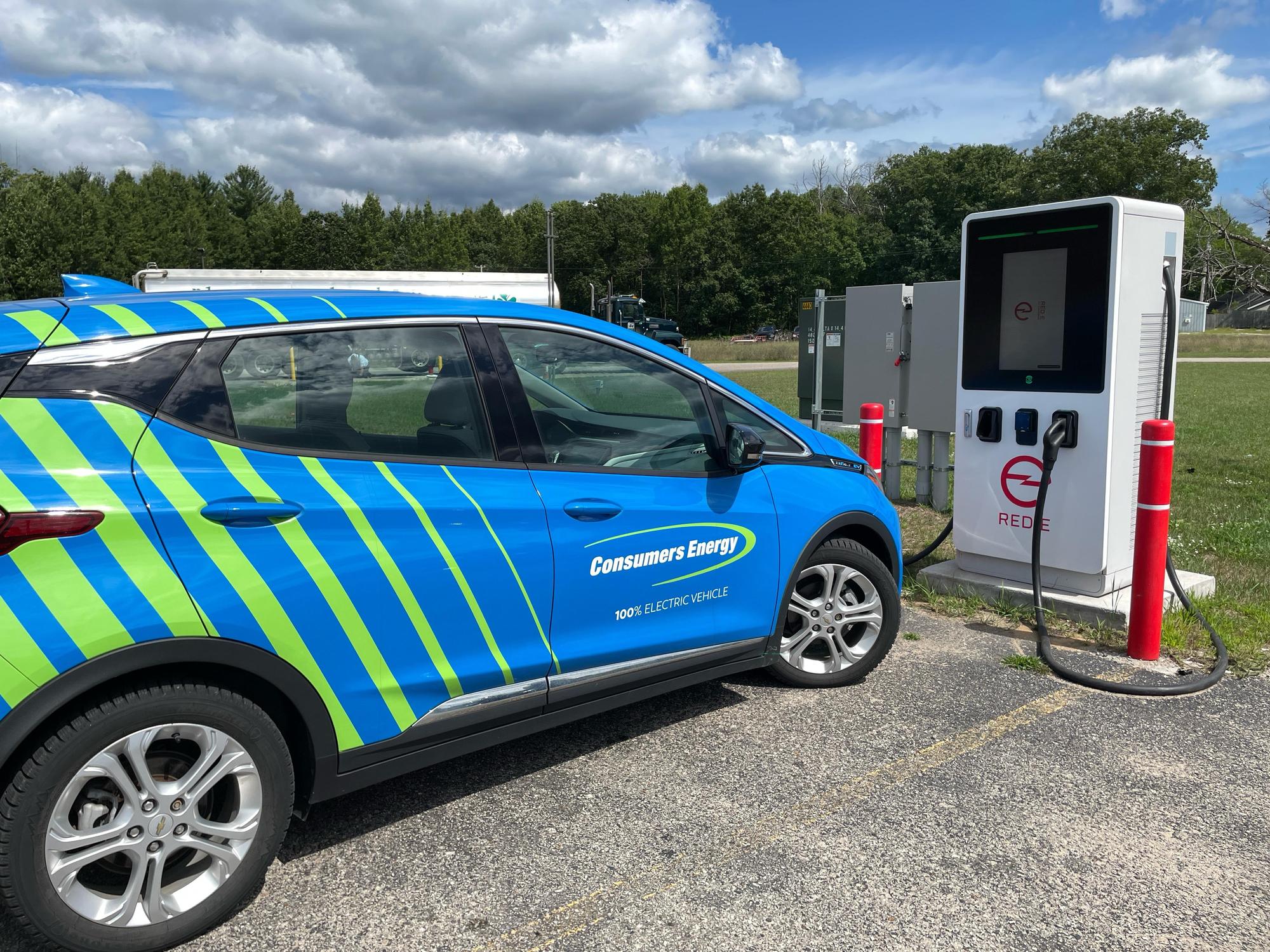 CORNER EXPRESS | Wellston, MI | EV Station