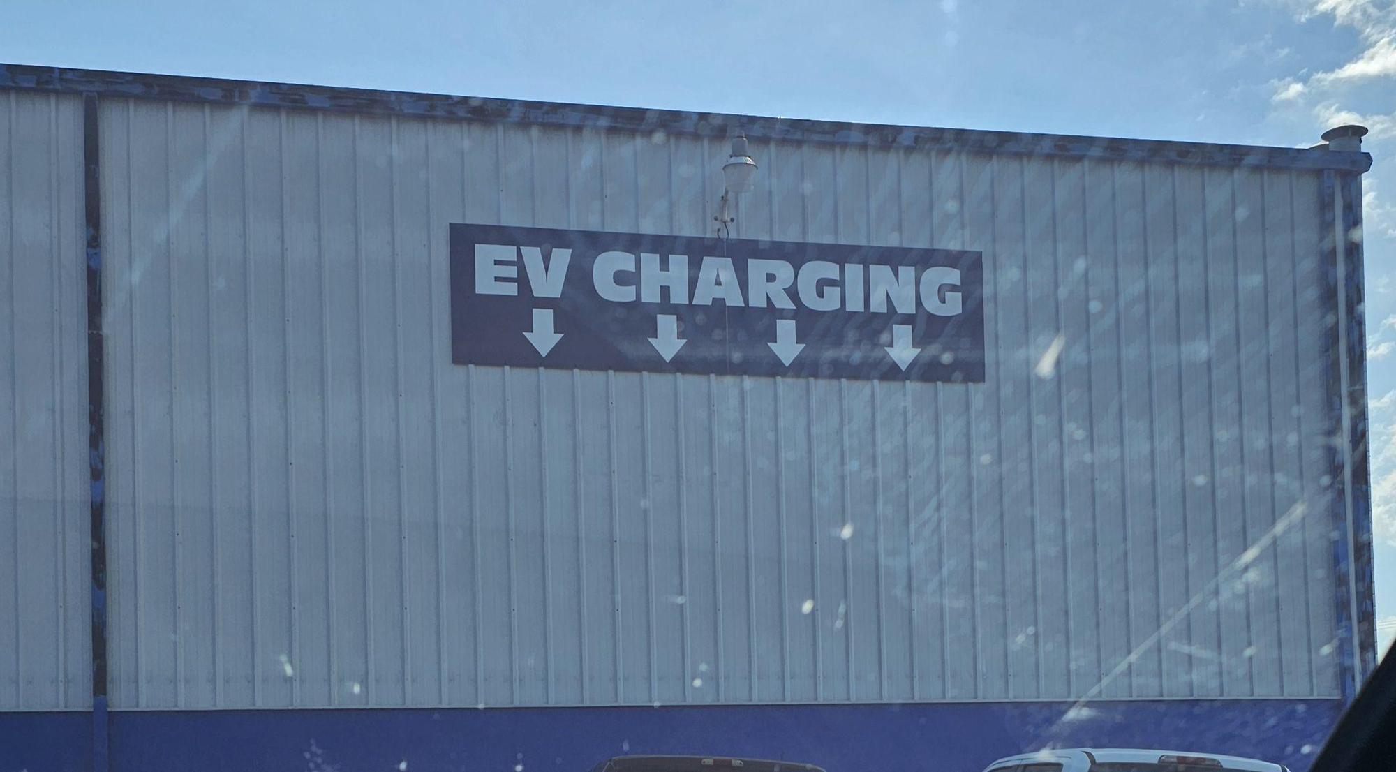 Tri Lakes Ford | Branson, MO | EV Station