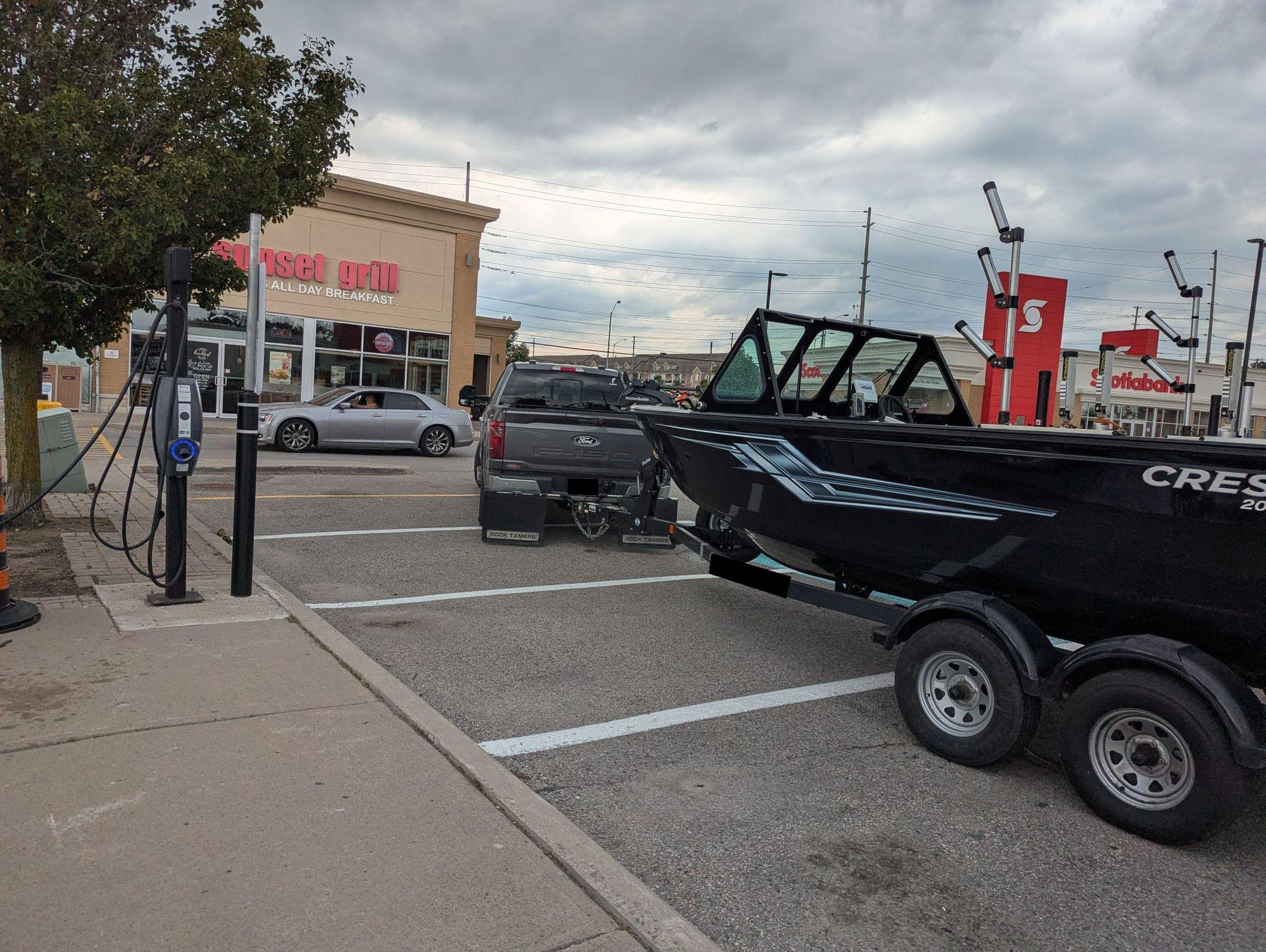Brooklin Town Center | Whitby, ON | EV Station