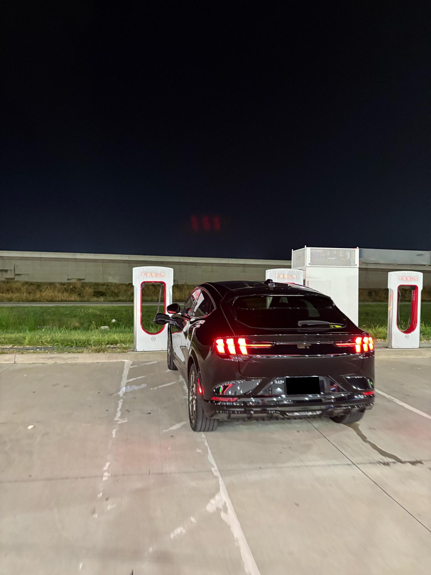 Abbott's Travel Center | Abbott, TX | EV Station