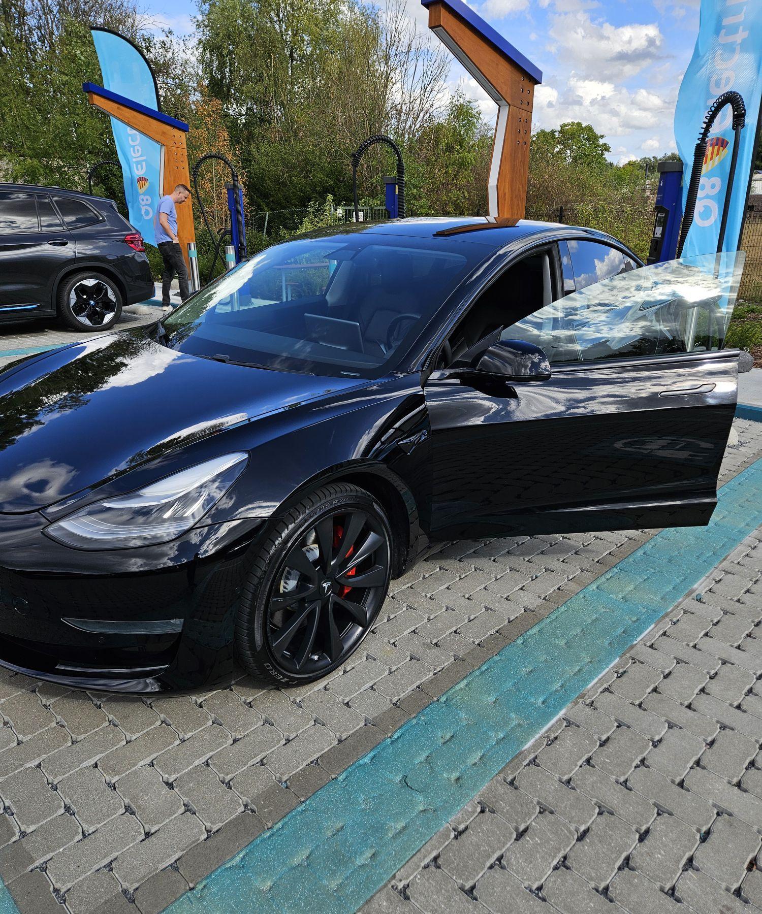 Q8 ELECTRIC | Diest, Vlaanderen | EV Station