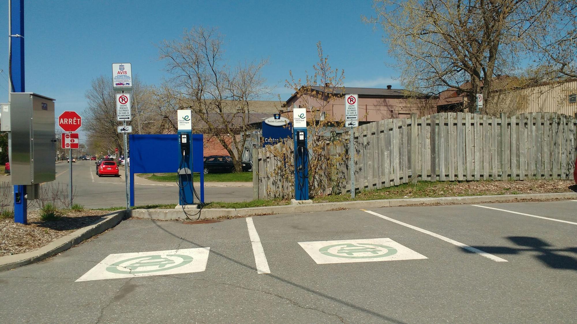 AMT - Gare Saint-Lambert | Saint-Lambert, QC | EV Station