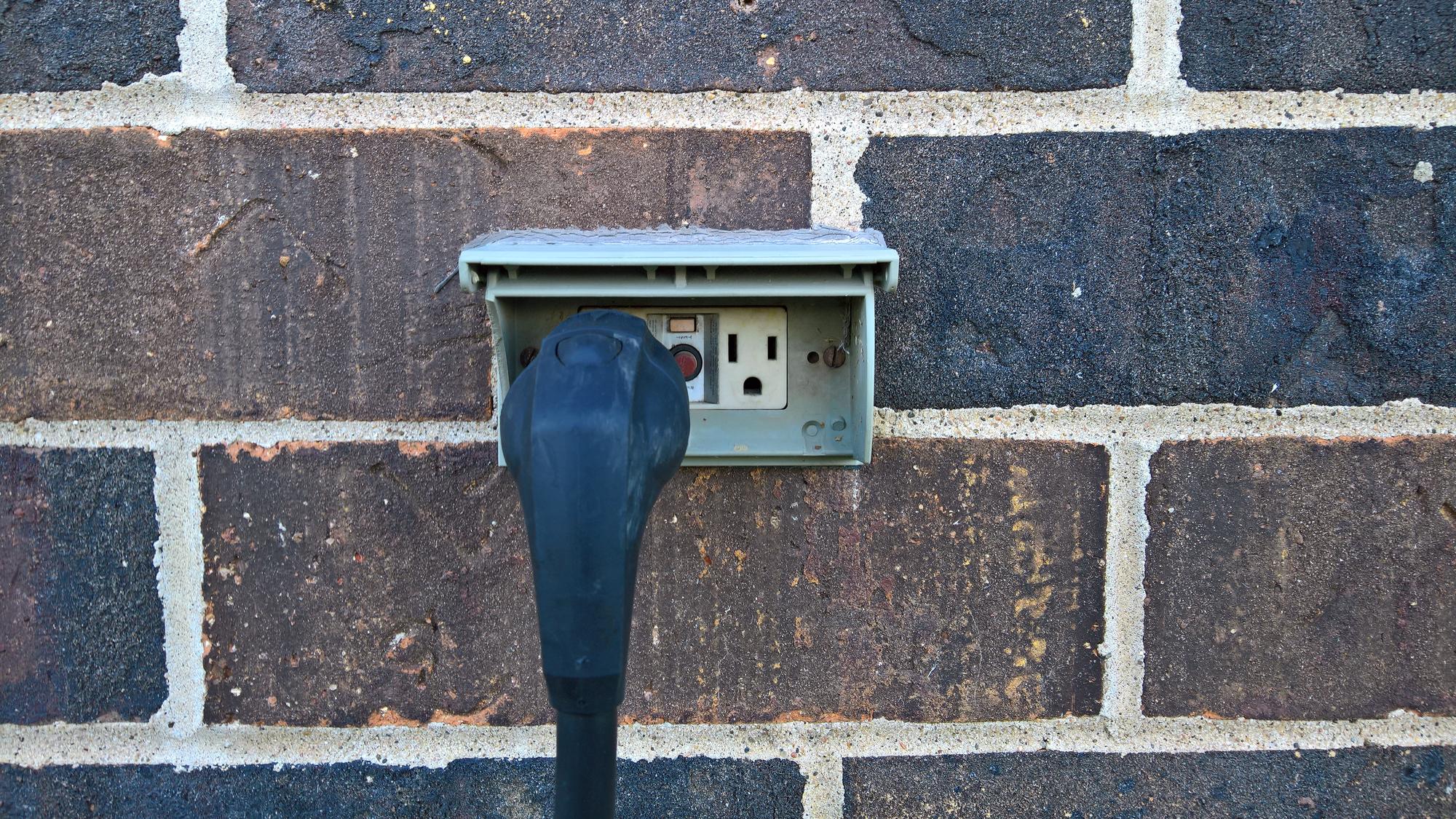 Kahler Apache Hotel | Rochester, MN | EV Station