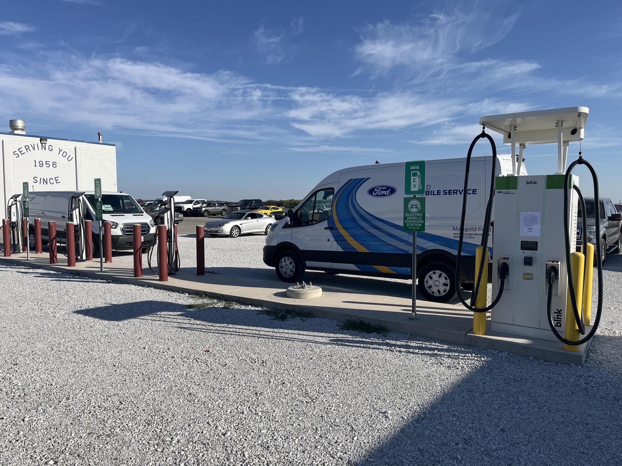 Mangold Ford | Eureka, IL | EV Station