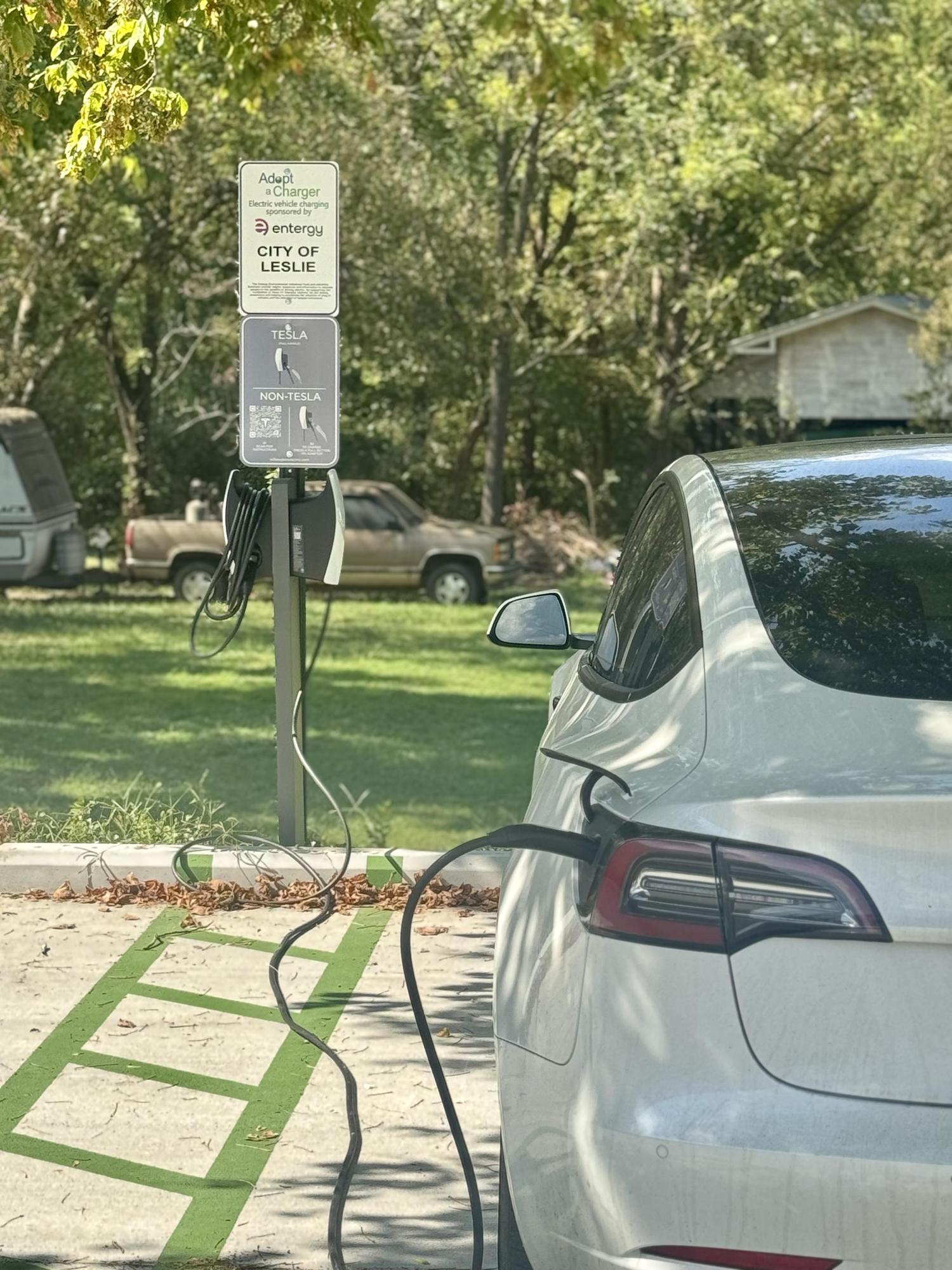 Leslie City Hall | Leslie, AR | EV Station