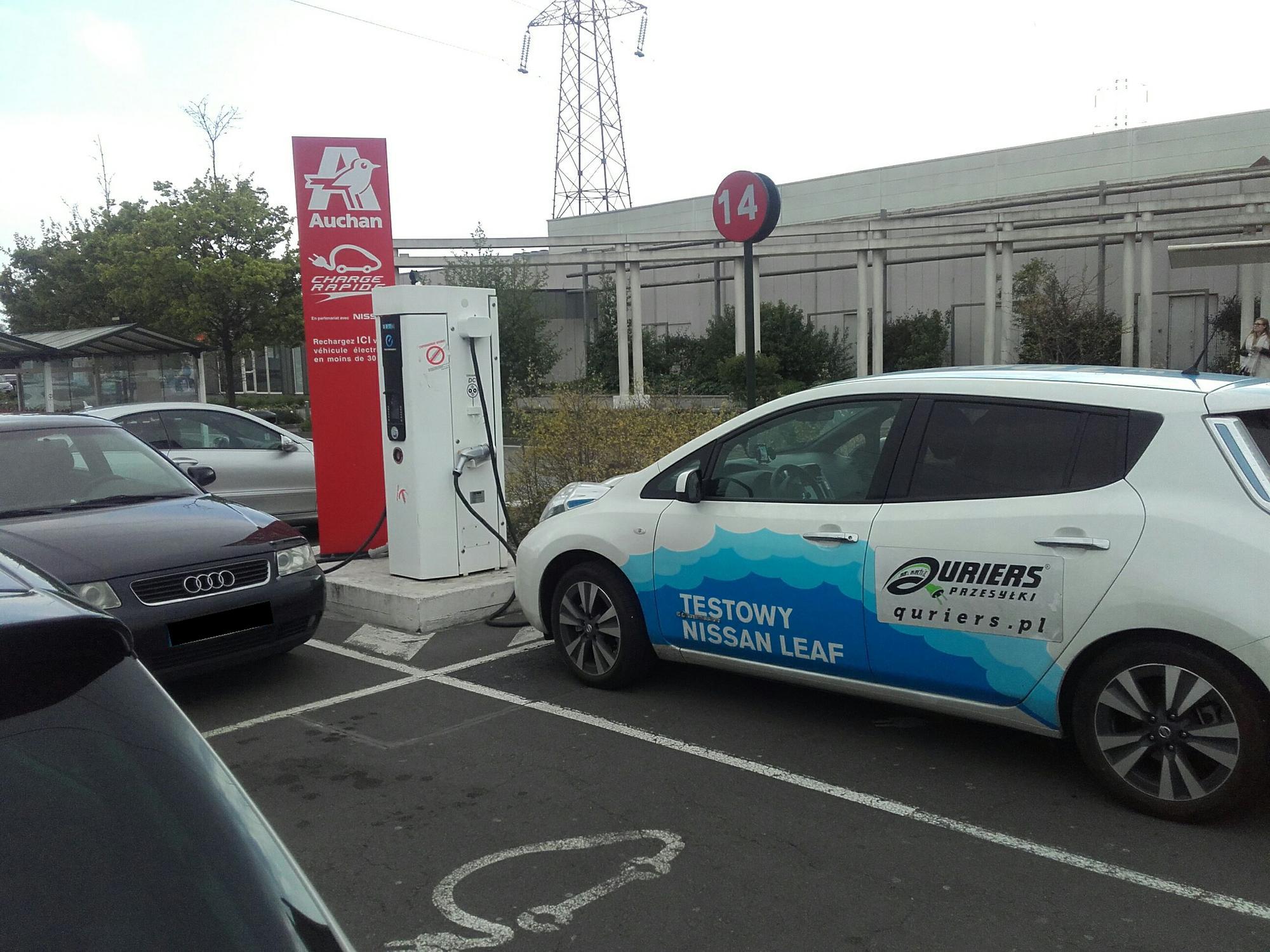 Auchan Dunkerque (1) | Grande-Synthe, Hauts-de-France | EV Station
