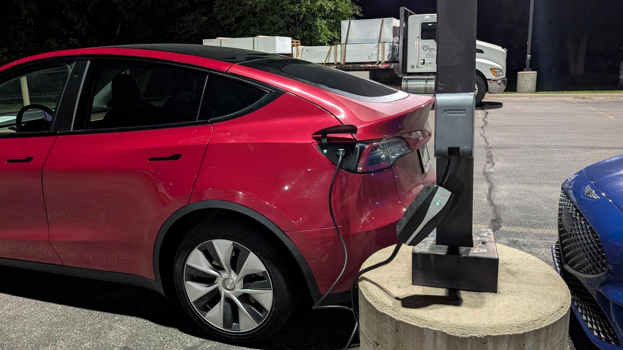 AmericInn By Wyndham Winona | Winona, MN | EV Station