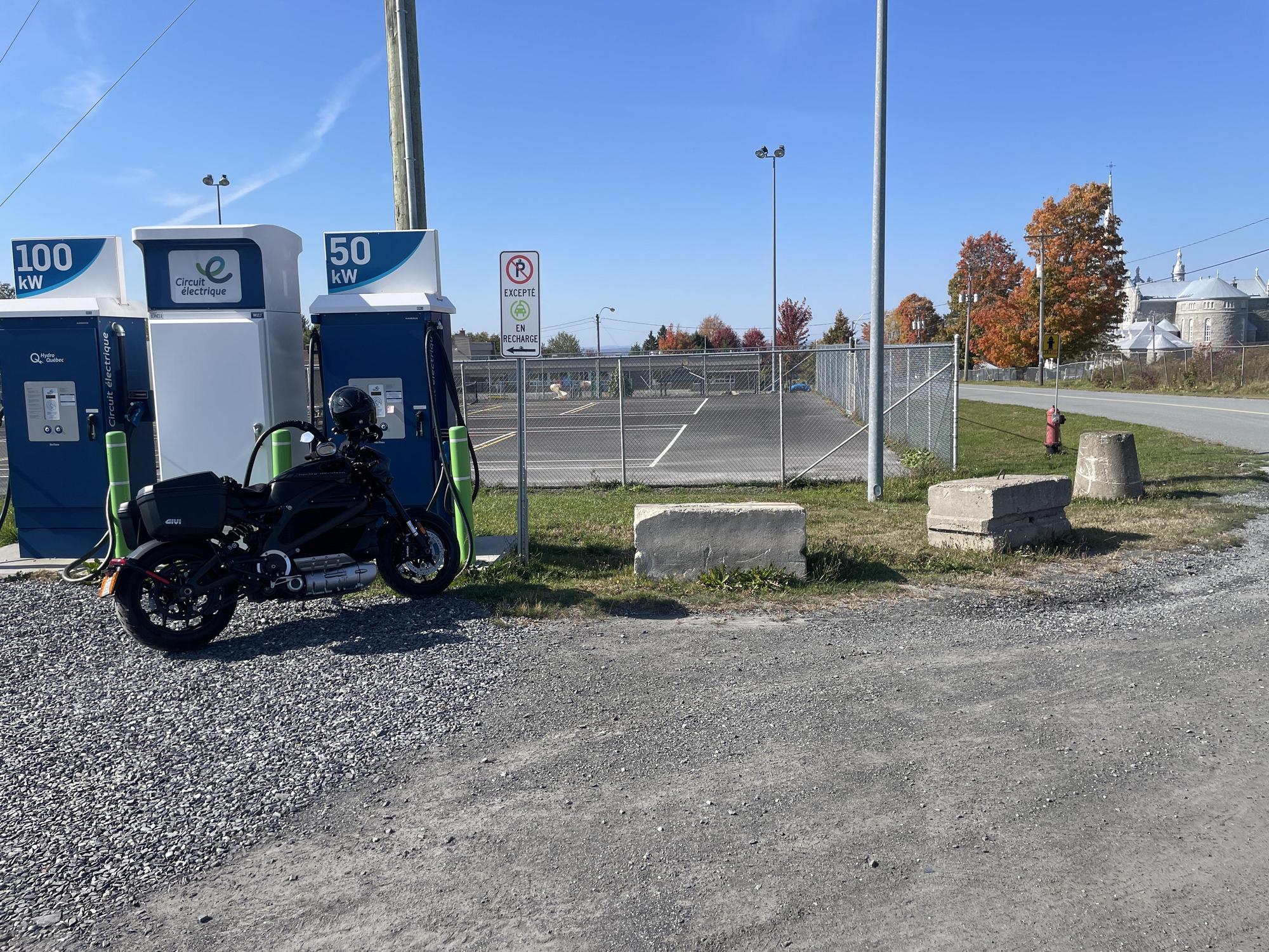 Aréna Lambton | Lambton, QC | EV Station