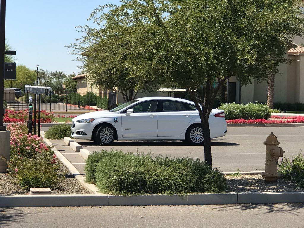 The Colonnade | Surprise, AZ | EV Station