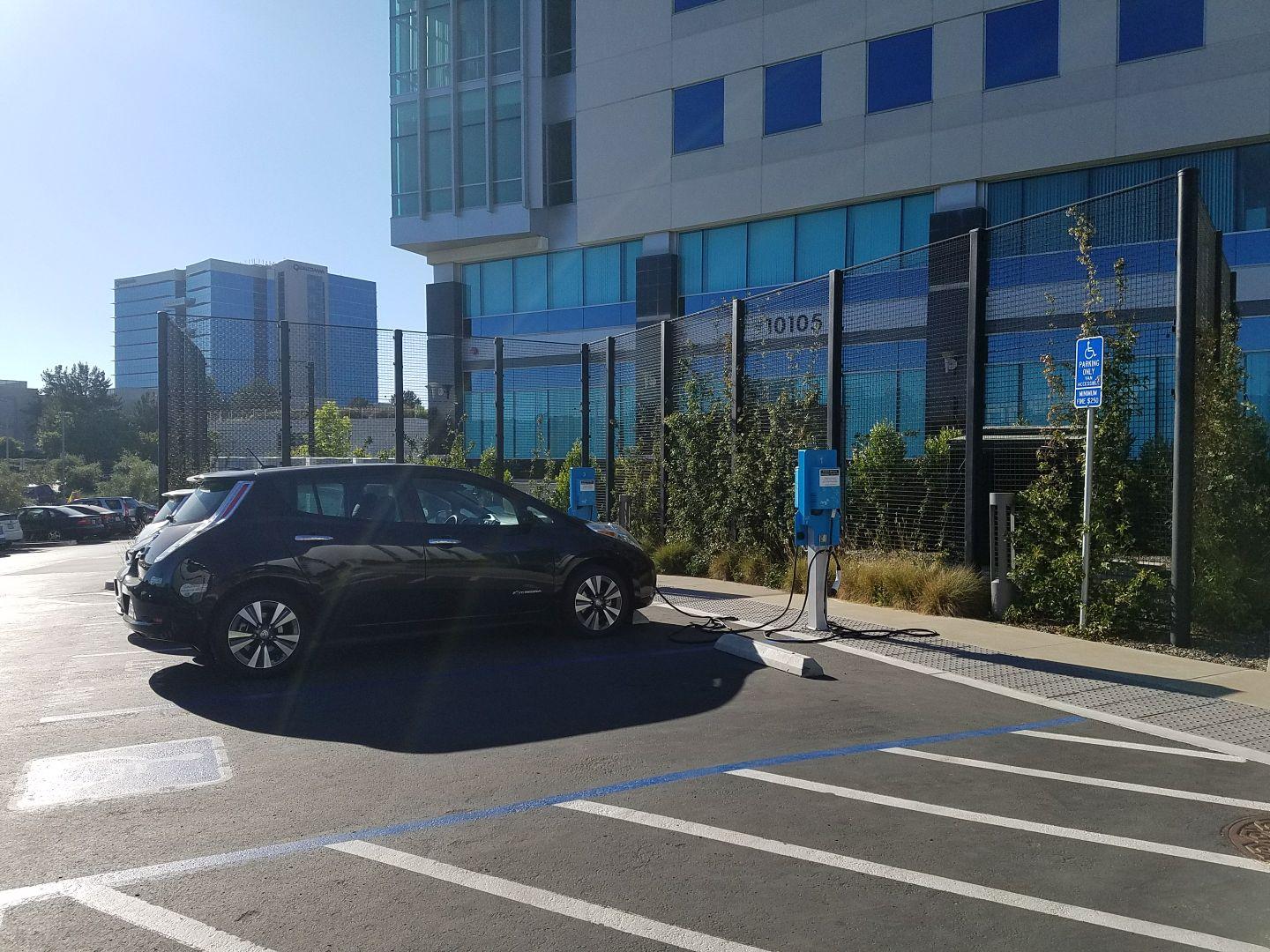 Qualcomm Pacific Heights Visitor Parking | San Diego, CA | EV Station