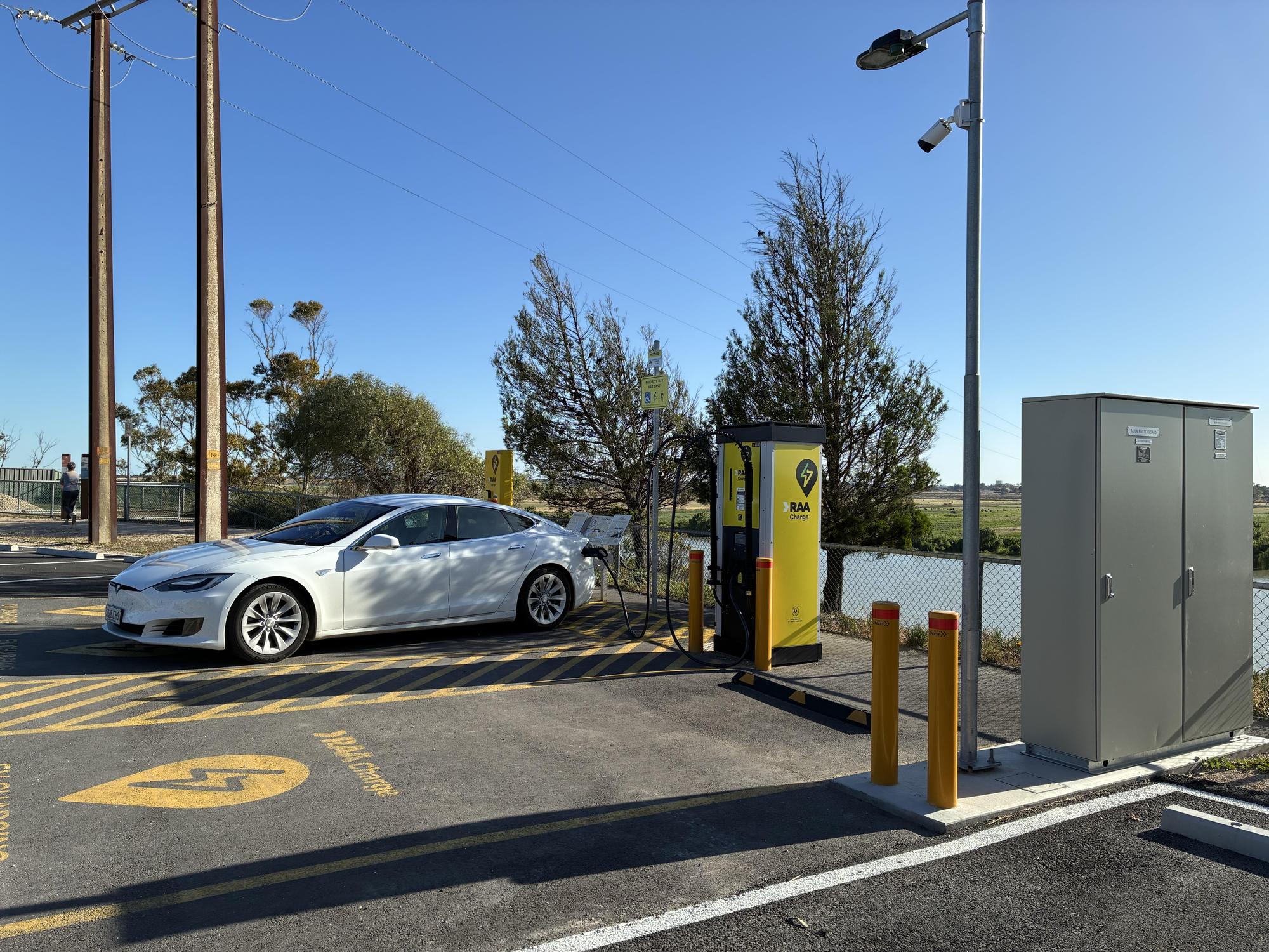 Cosi's TAILEM BEND | Tailem Bend, SA | EV Station