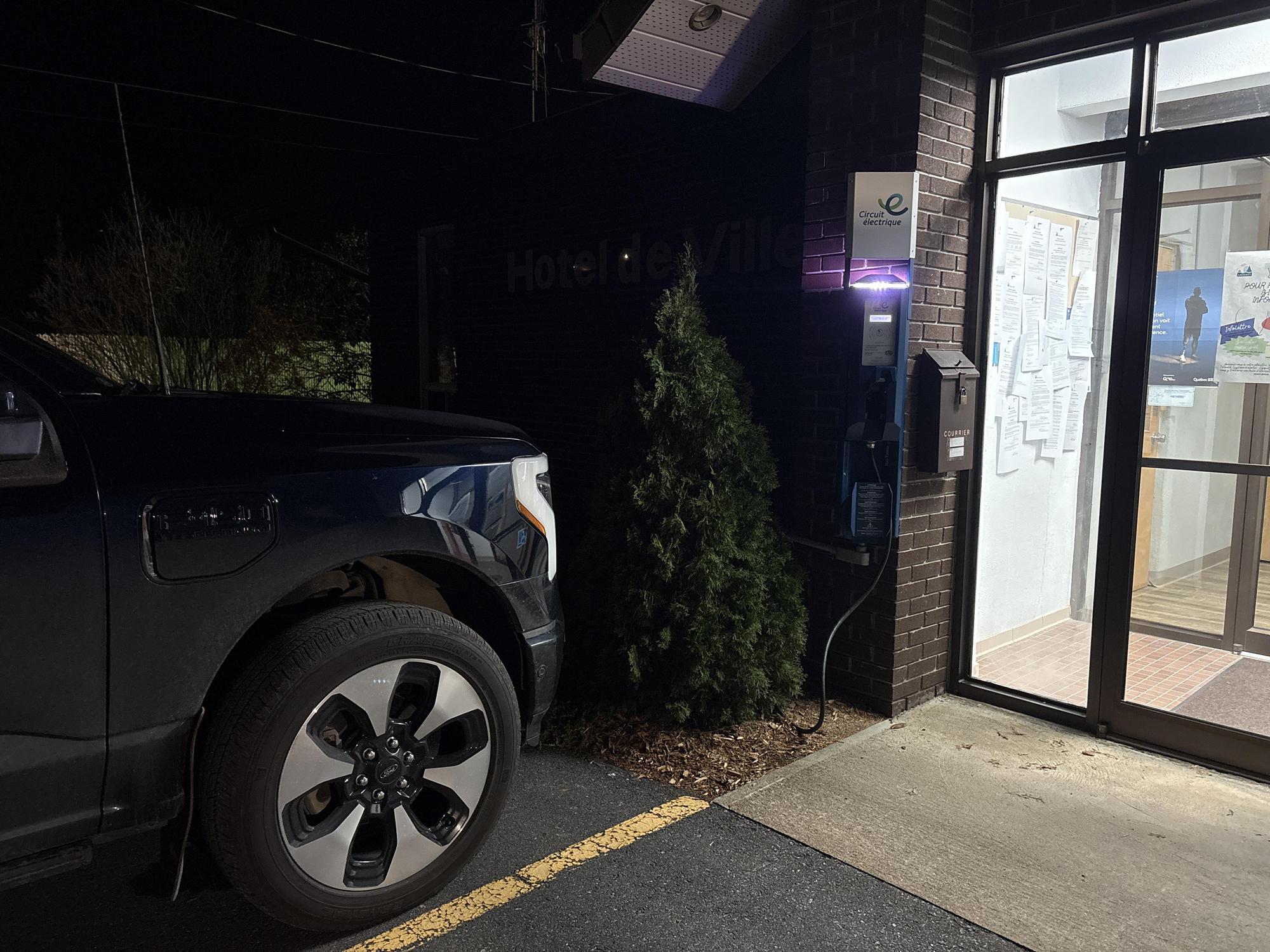 Municipalité d'Amherst | Amherst, QC | EV Station