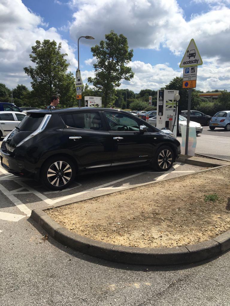 Chester Services M56 | M56 Junction 14, England | EV Station