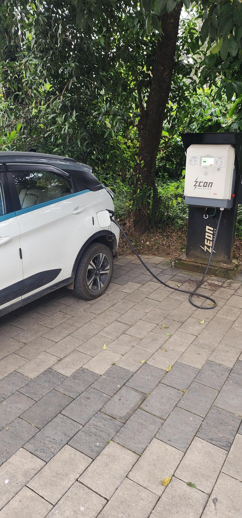 Urs Kar Motors | Hosoor, KA | EV Station