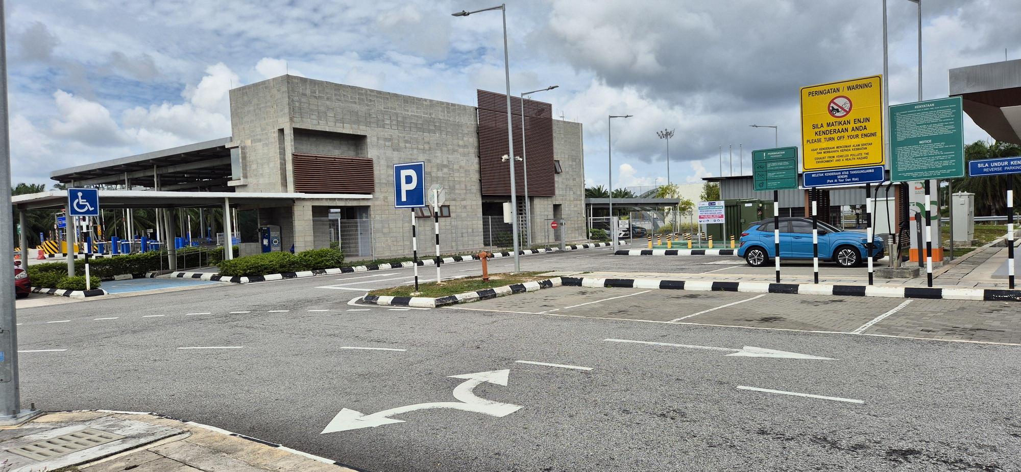 WCE E32 Assam Jawa Toll Plaza by DC Handal [200 kW | 2 DCs | RM1.30/kWh ...