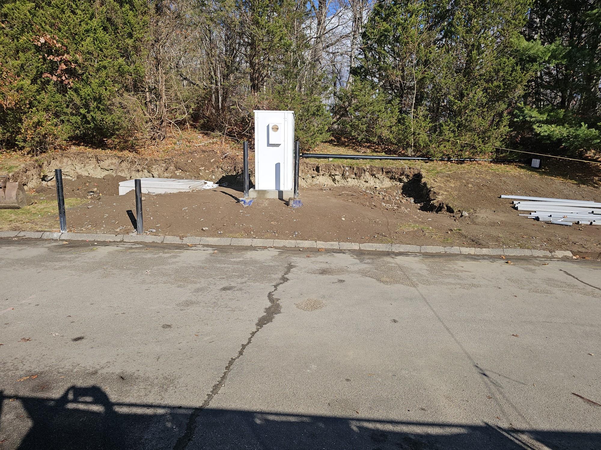 Clinton Premium Outlets, Clinton, CT | MB High-Power Charging | Clinton ...