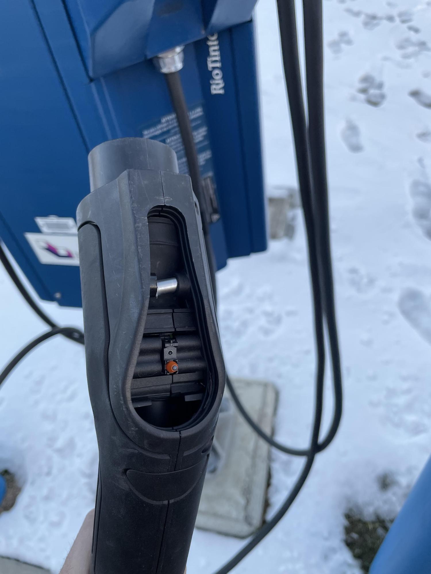 Cosmodôme | Laval, QC | EV Station