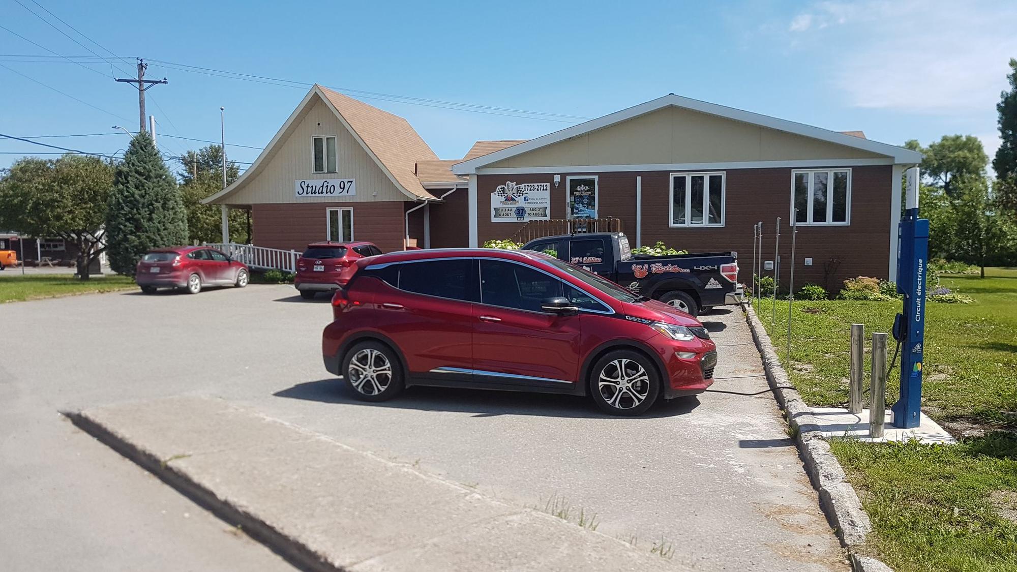 Fossilarium du Nord | Notre-Dame-du-Nord, QC | EV Station