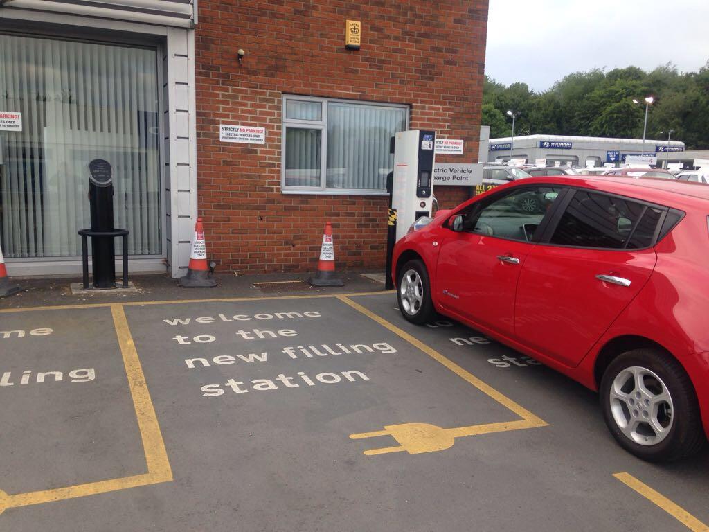 Holdcroft Nissan Hanley | Stoke-on-Trent, England | EV Station