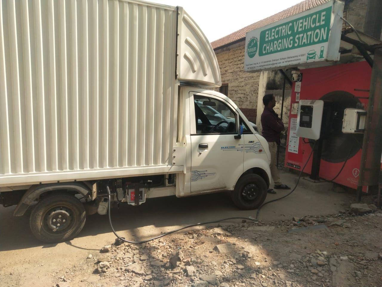Mahajan Ev Solutions Zeon Charging | Kolhapur, MH | EV Station