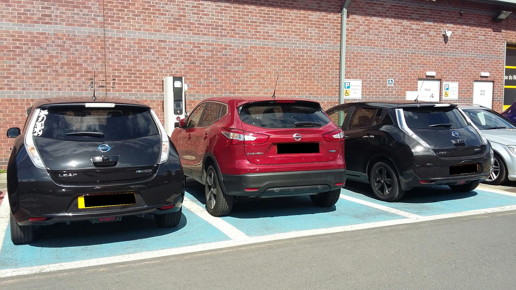 Lookers Nissan Leeds | Leeds, England | EV Station