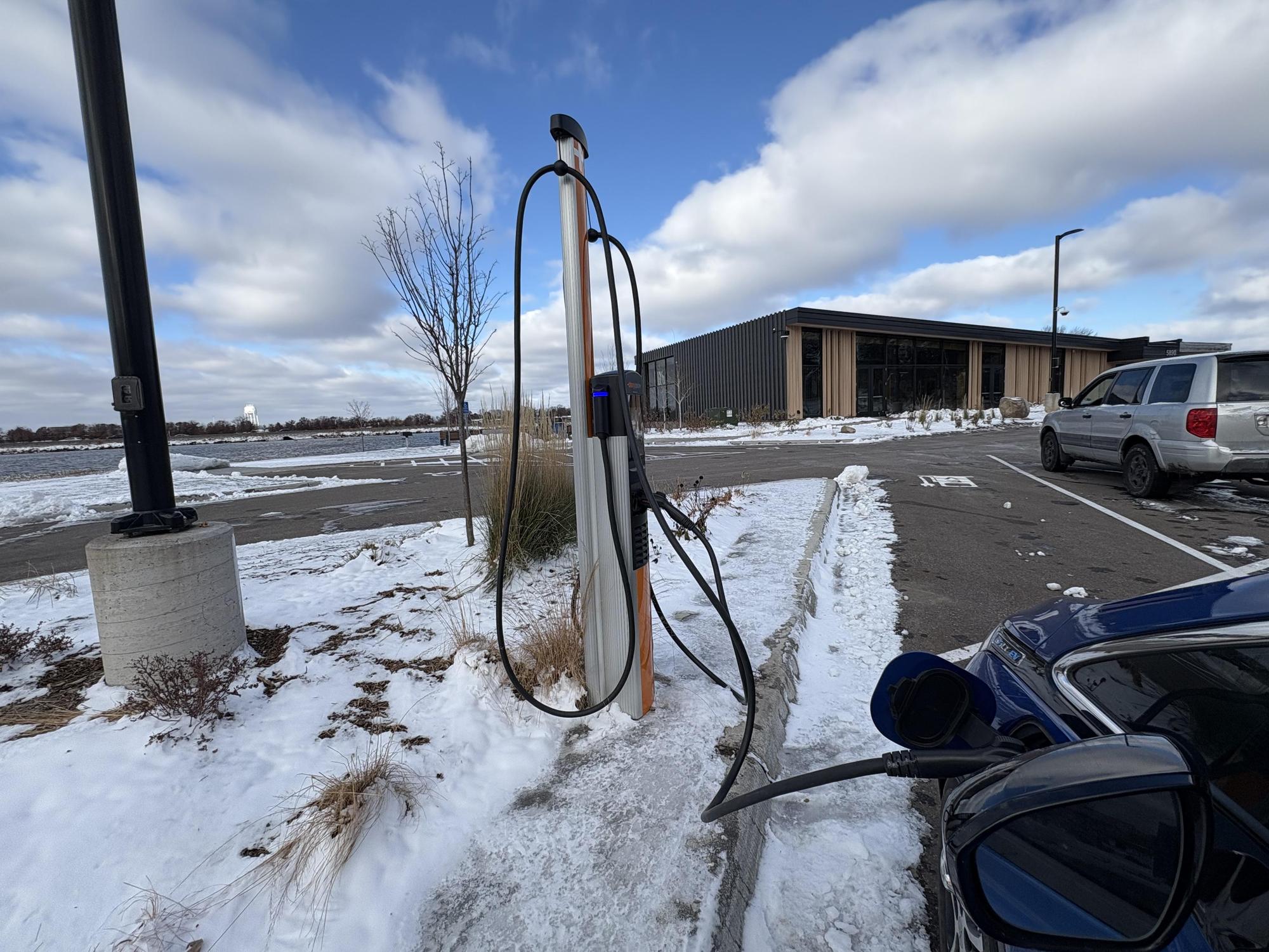 Moore Lake Park Community Building | Fridley, MN | EV Station