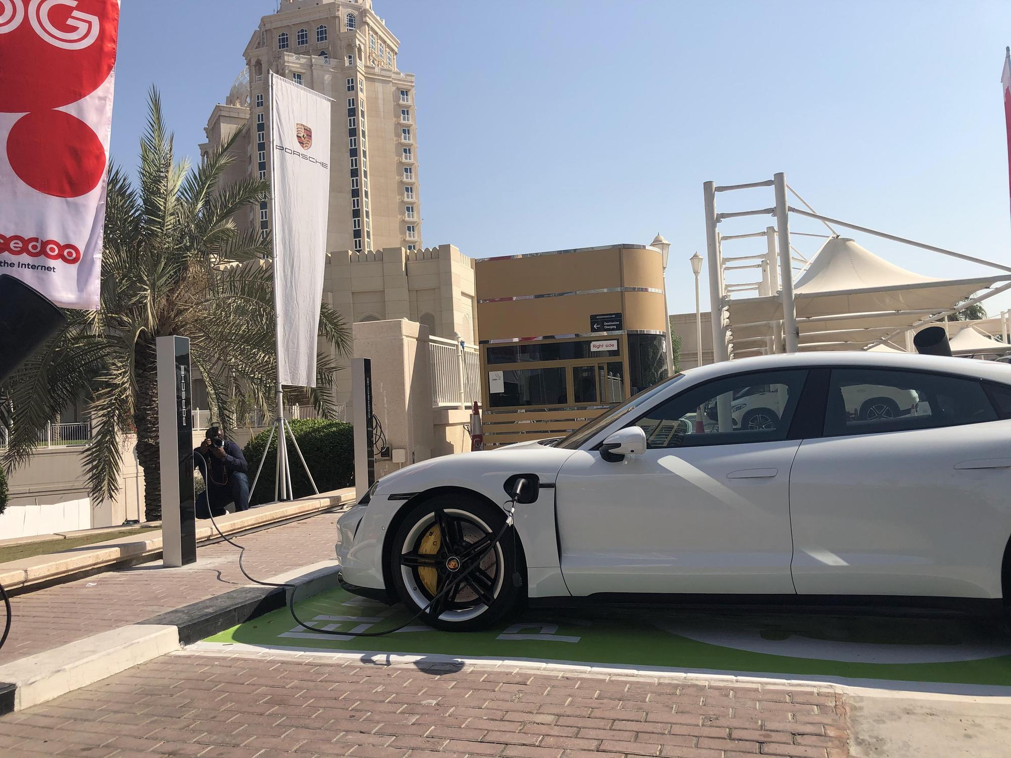 Porsche Destination Charger_Ooredoo HQ1 Corniche | الدوحة, بلدية الدوحه ...