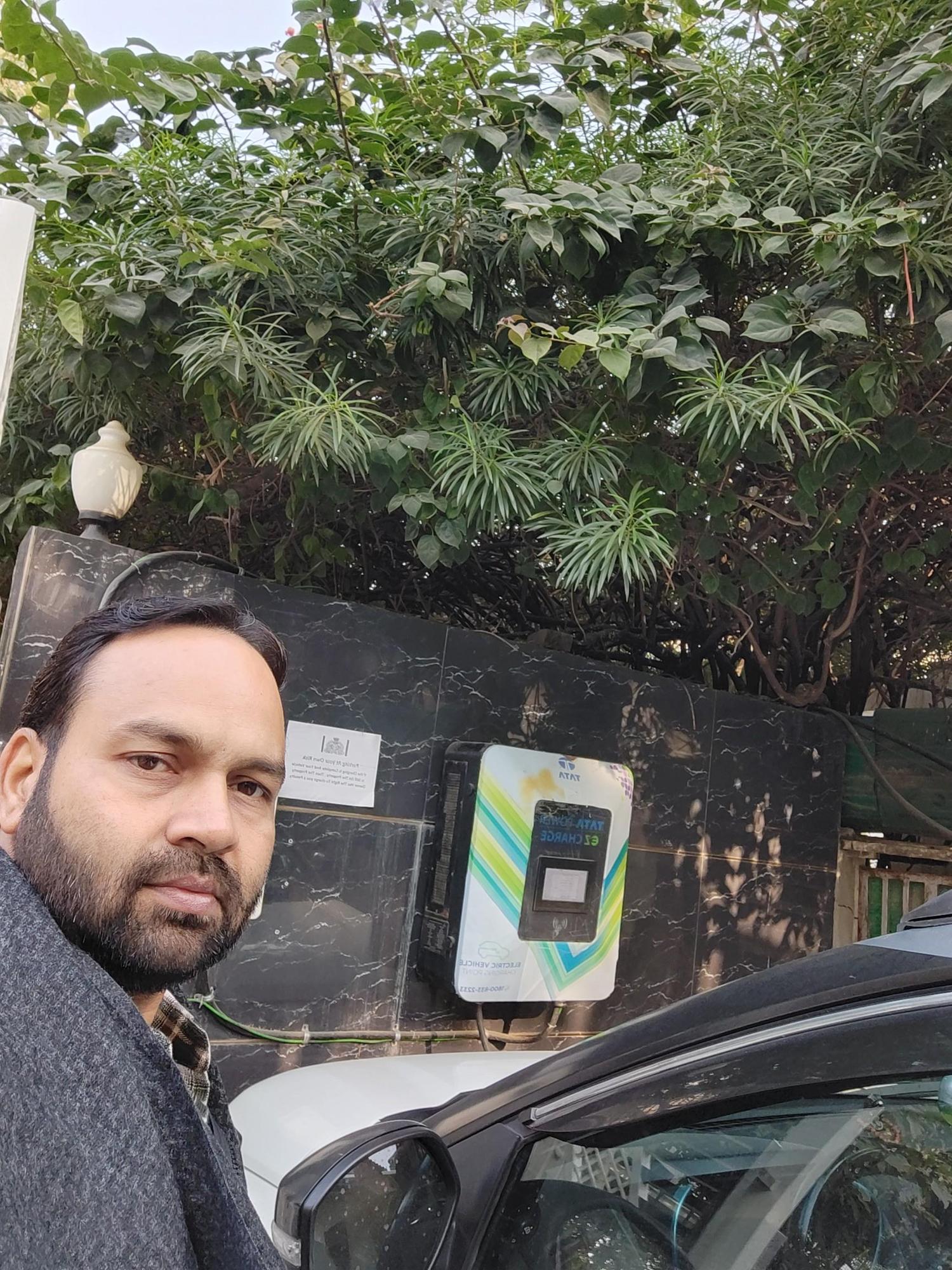 Advantage INN | Prayagraj, UP | EV Station
